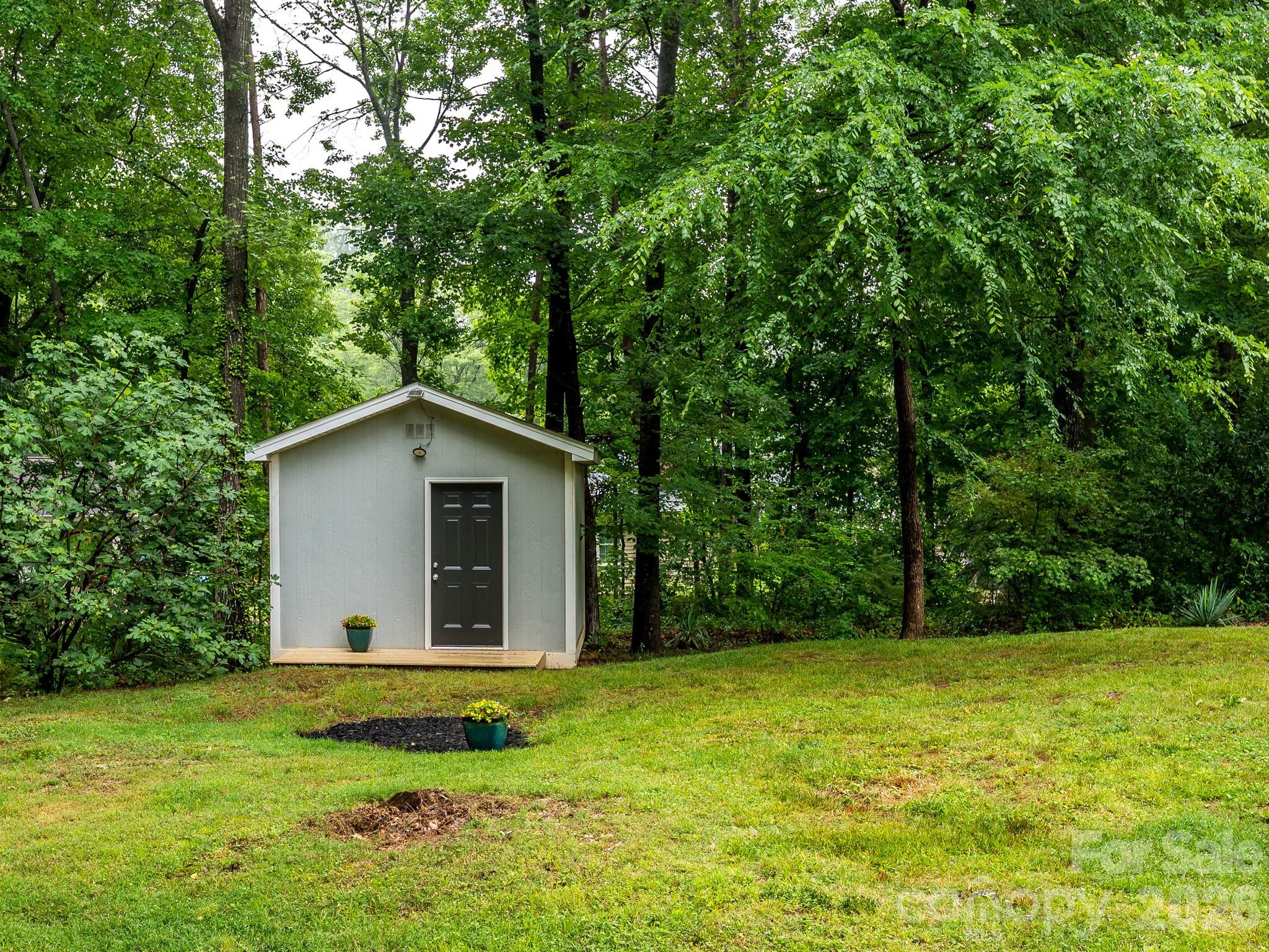 6060 Acadian Woods Drive, Charlotte, NC - photo 4 of 29