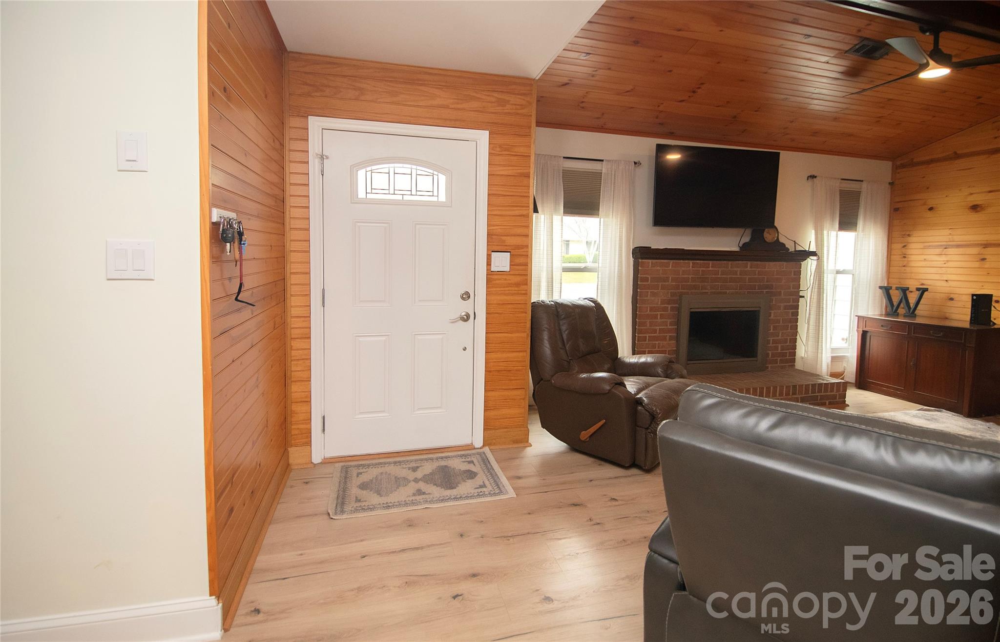10927 Copper Field Drive, Pineville, NC - photo 4 of 33