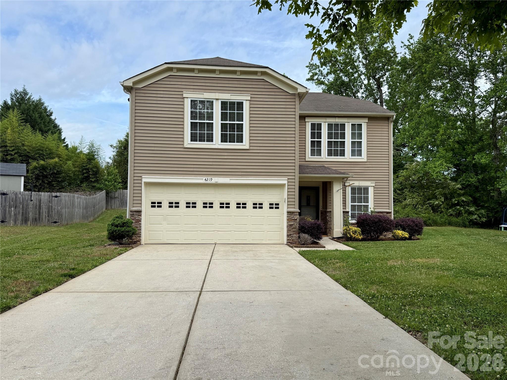 4219 Shasta Circle, Clover, SC - photo 1 of 25