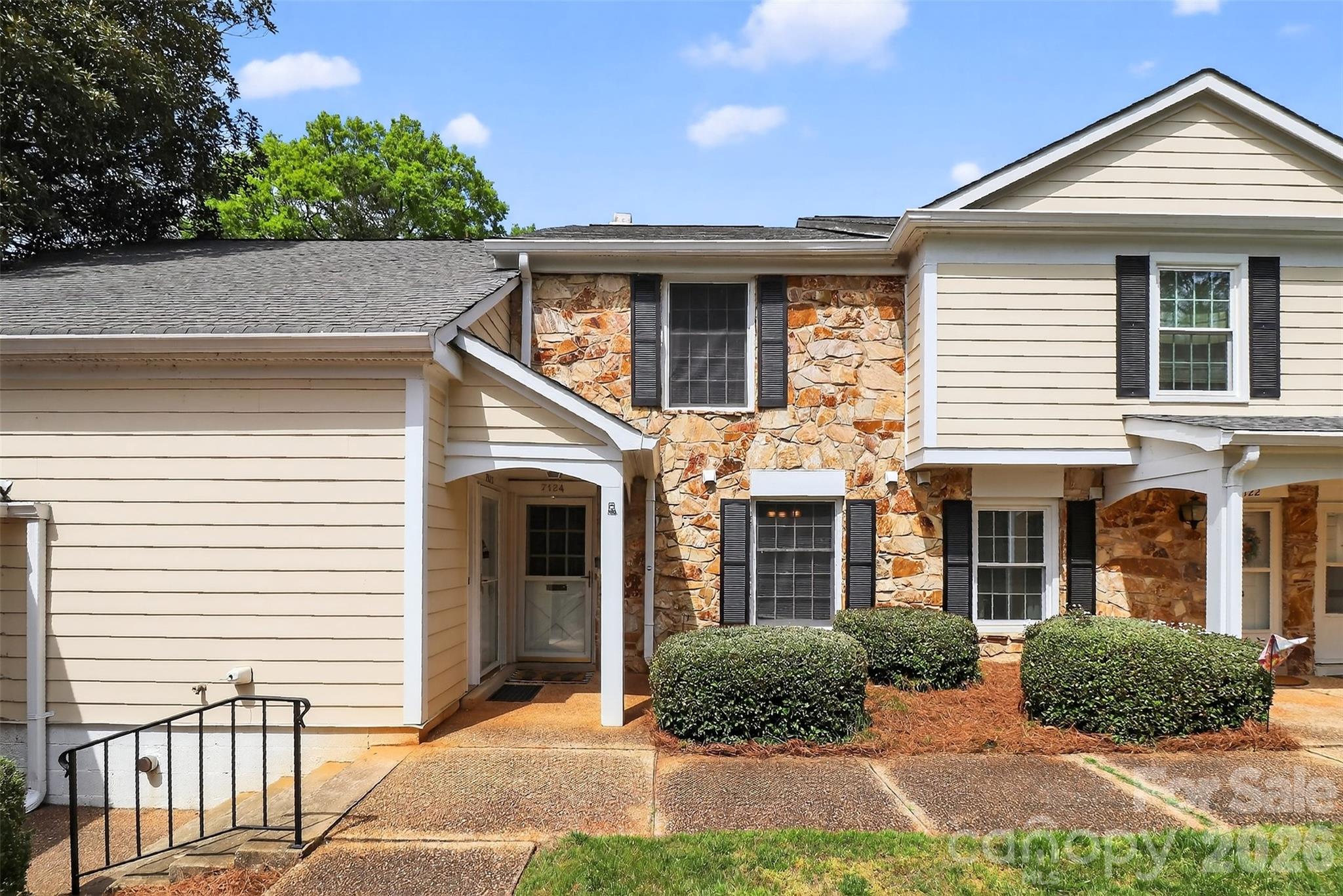 Photo 2 of 7124 Quail Meadow Lane, Charlotte, NC
