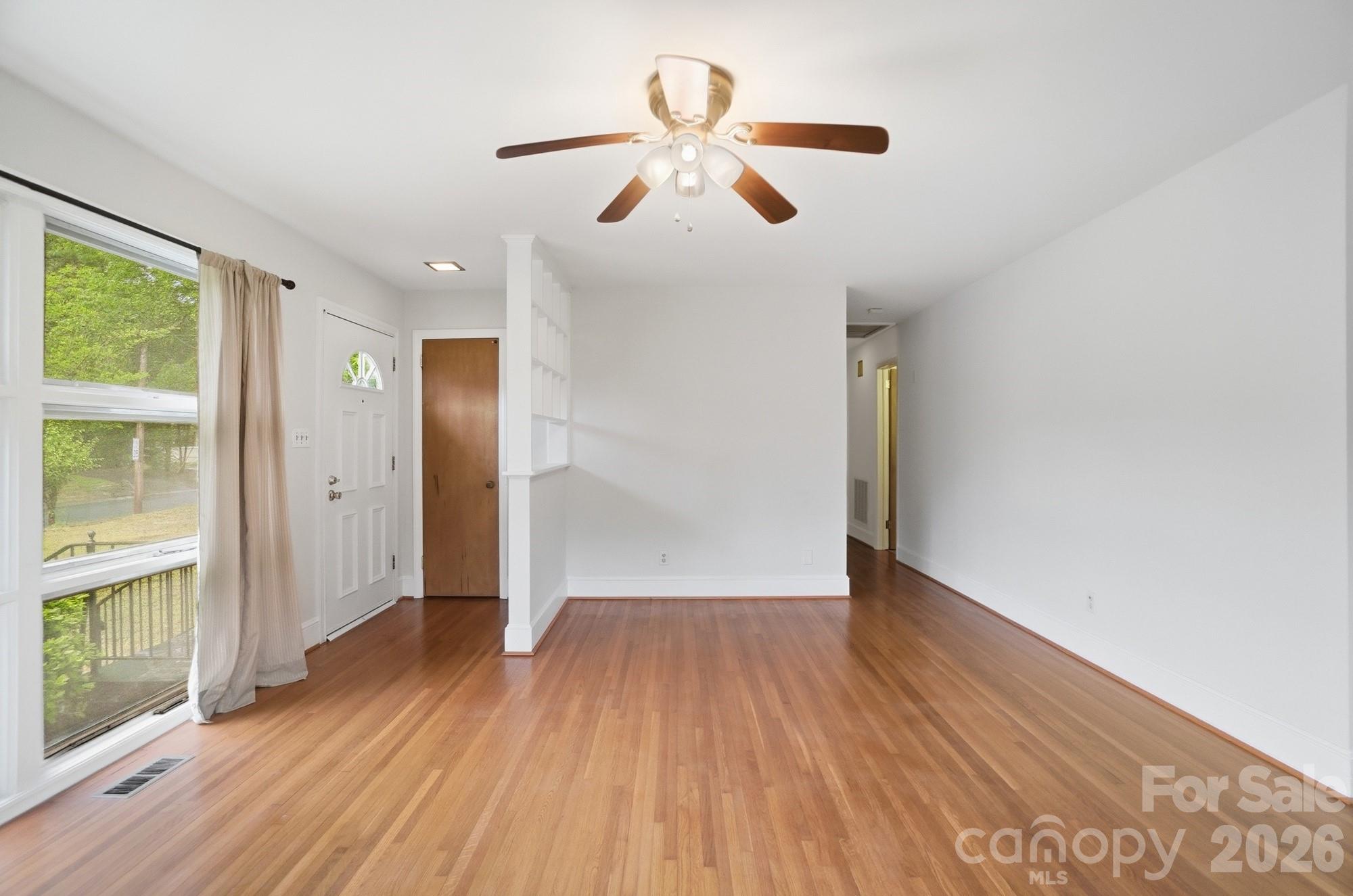 6239 Netherwood Drive, Charlotte, NC - photo 9 of 45