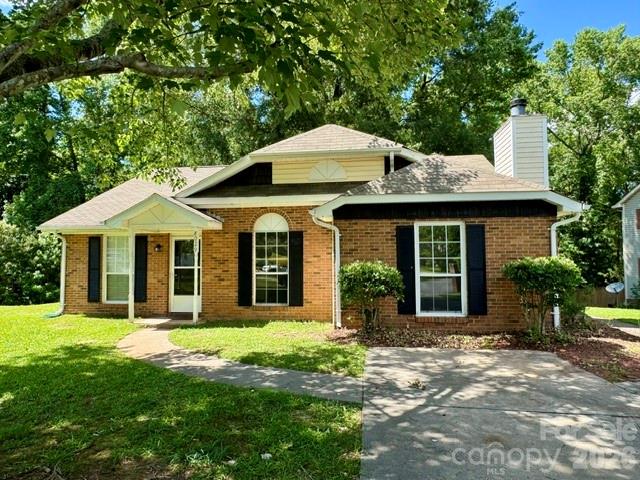 Home for sale at 8029 Glencannon Drive, Charlotte, NC — photo 1 of 7