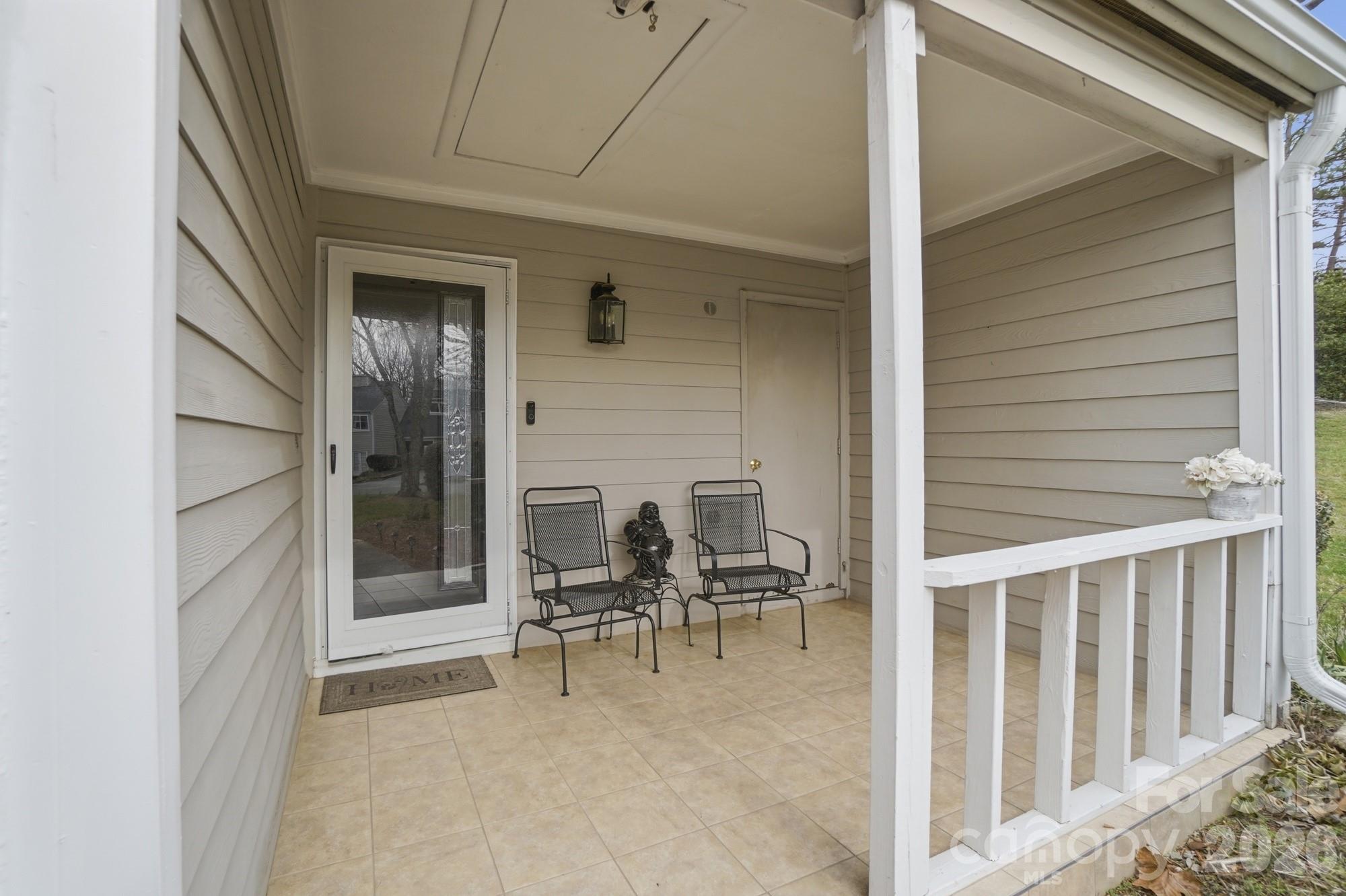 Photo 5 of 8407 Cricket Lake Drive, Charlotte, NC