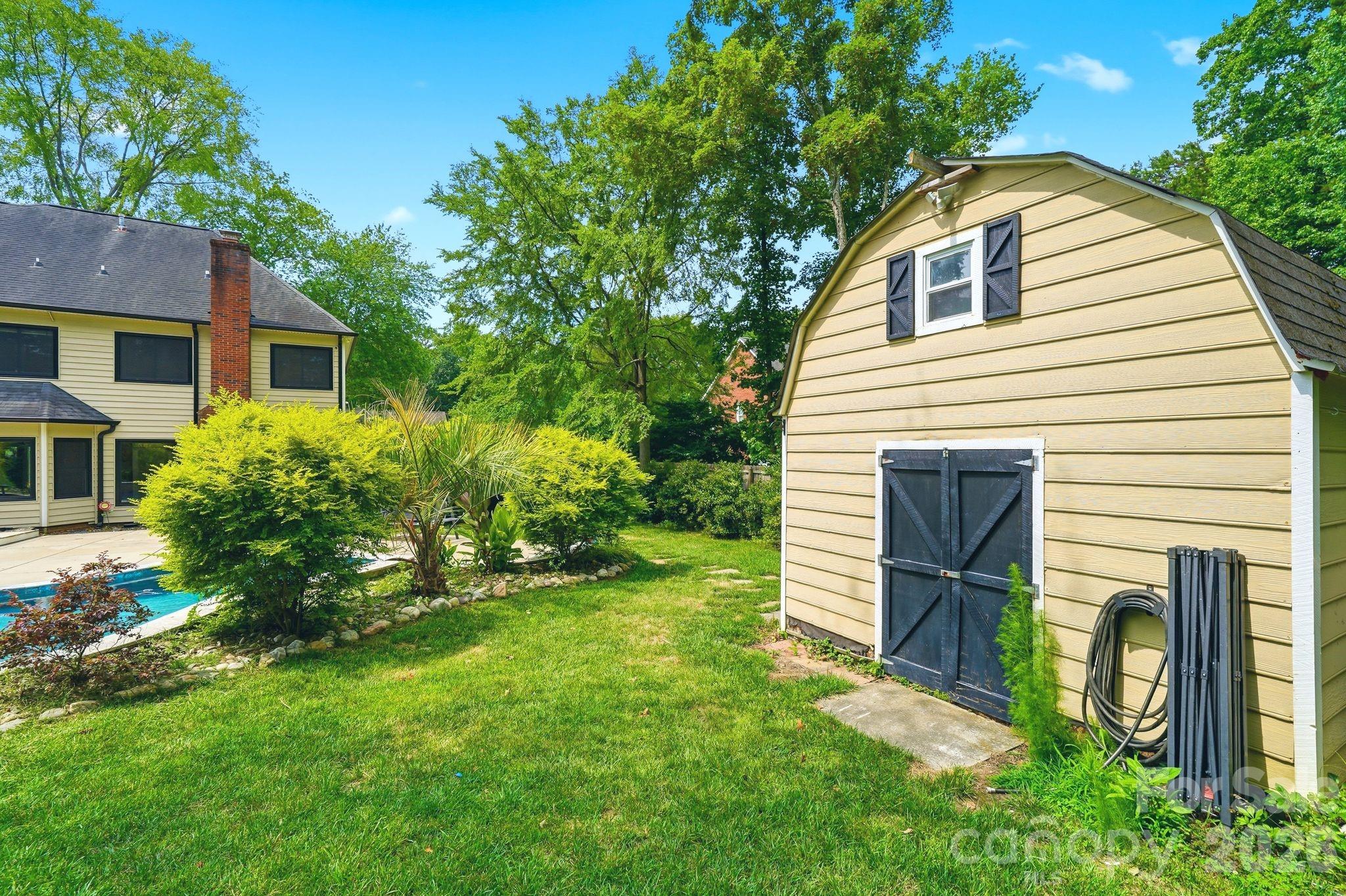 Home for sale at 6821 Hollow Oak Drive, Charlotte, NC — photo 38 of 38