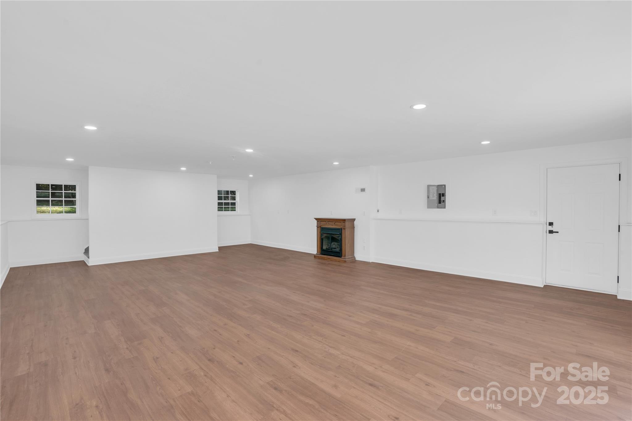 Photo 18 of 3301 Archdale Drive, Charlotte, NC