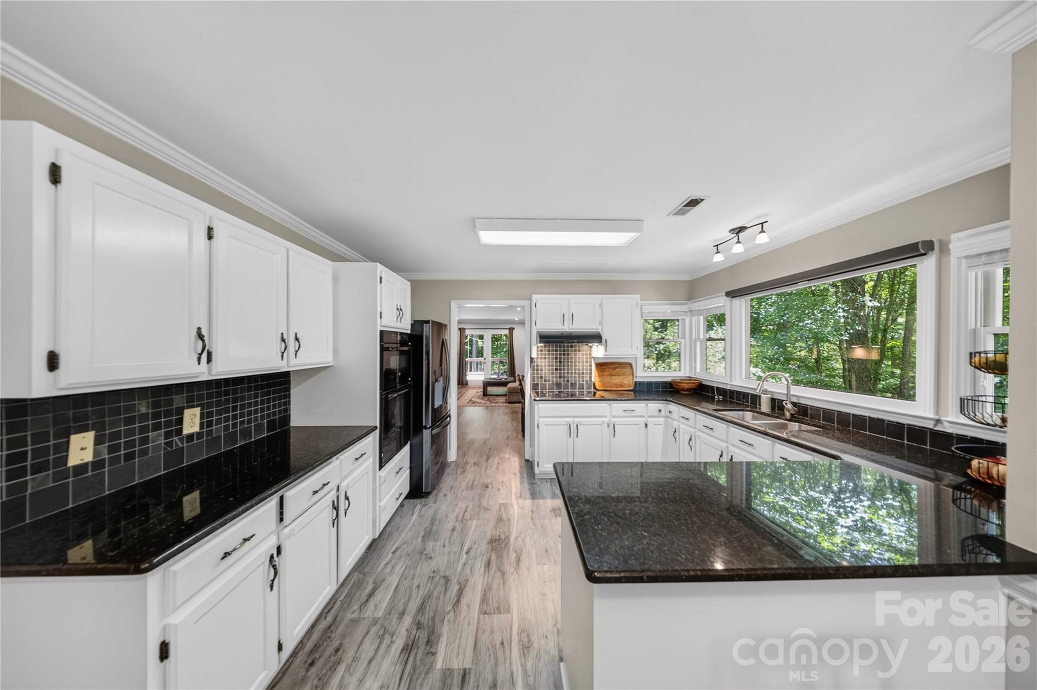 Photo 4 of 7407 Newmans Lane, Charlotte, NC