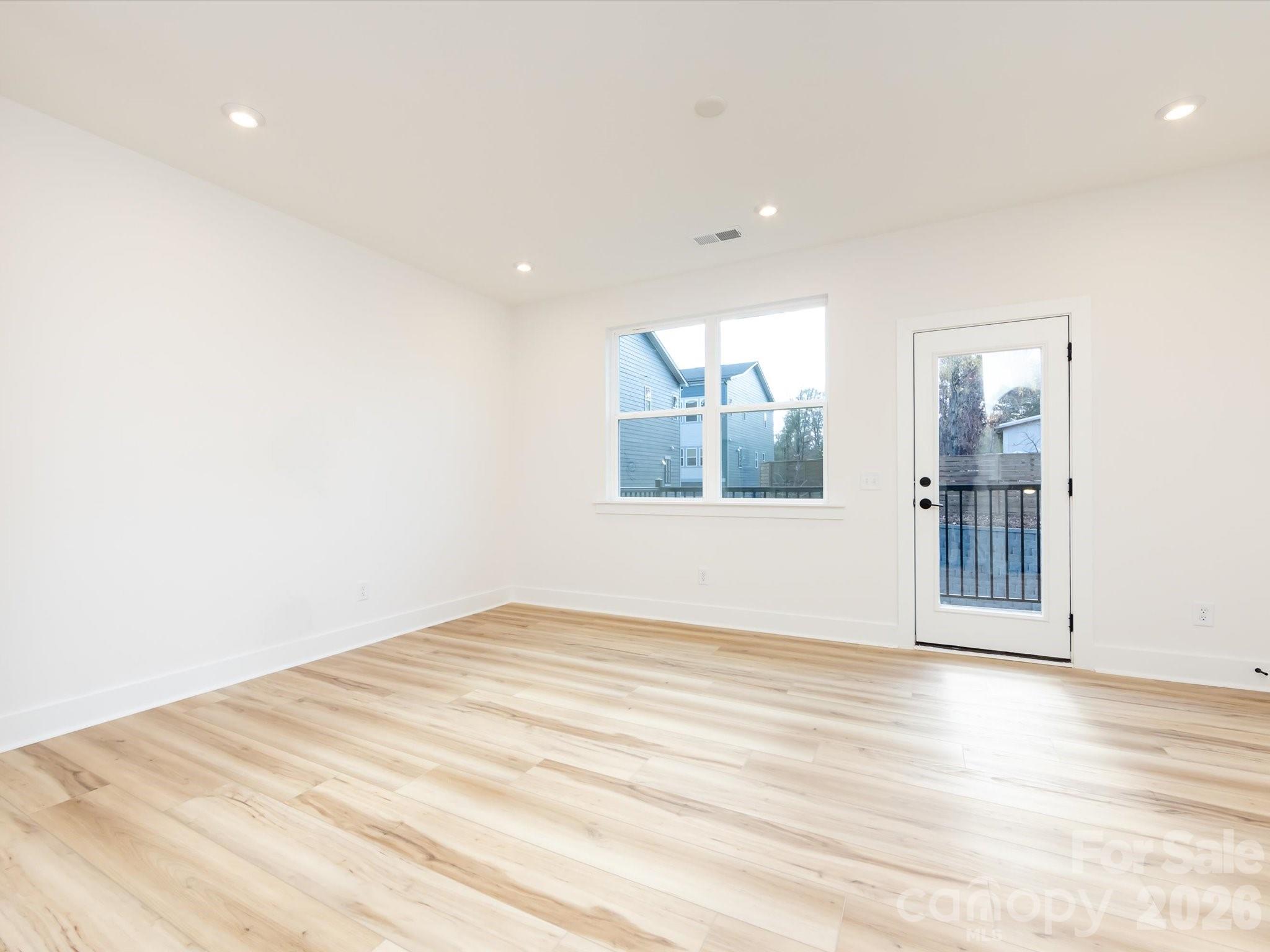 Photo 9 of 7022 Impulse Court, Charlotte, NC