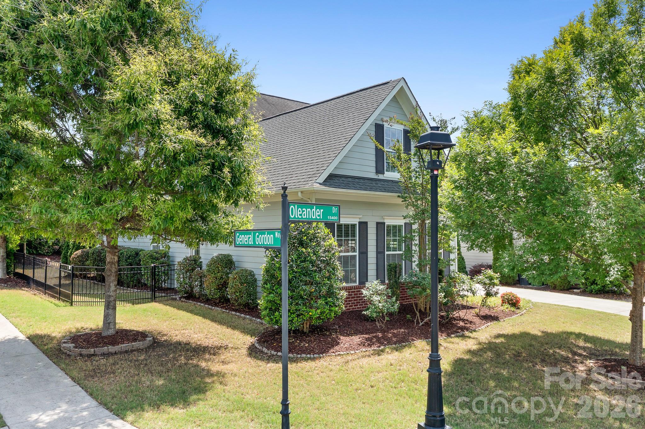 Photo 2 of 15403 Oleander Drive, Charlotte, NC