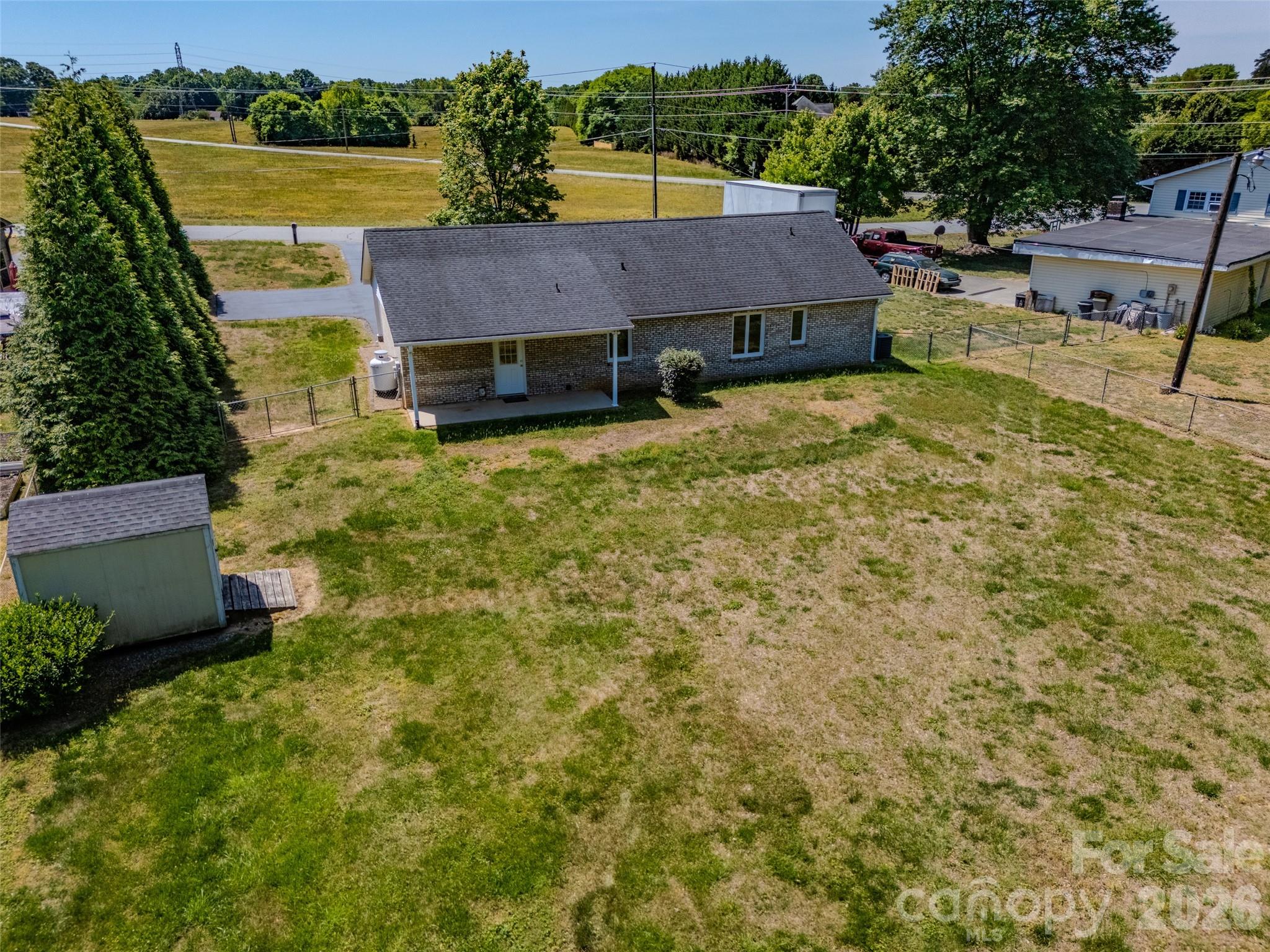 Photo 3 of 807 Silver Dapple Lane, Kernersville, NC
