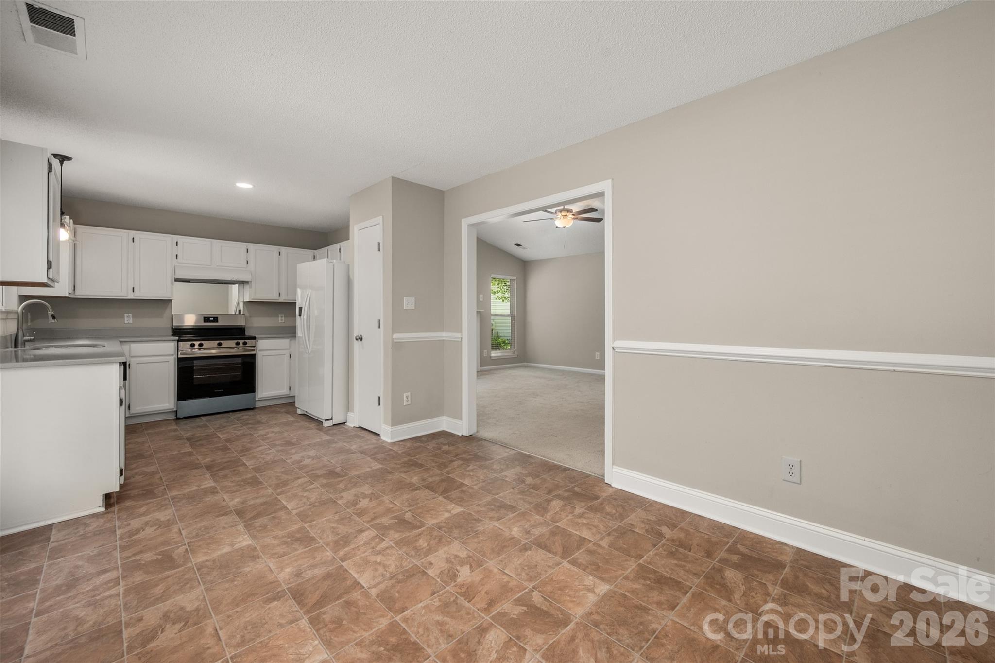 Photo 13 of 12133 Cartgate Lane, Charlotte, NC