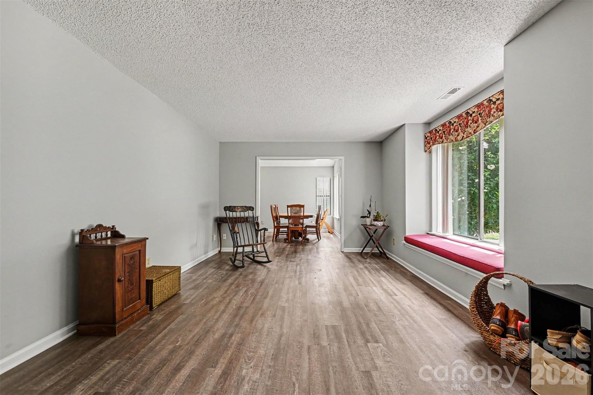 Photo 8 of 611 Mattingwood Drive, Charlotte, NC