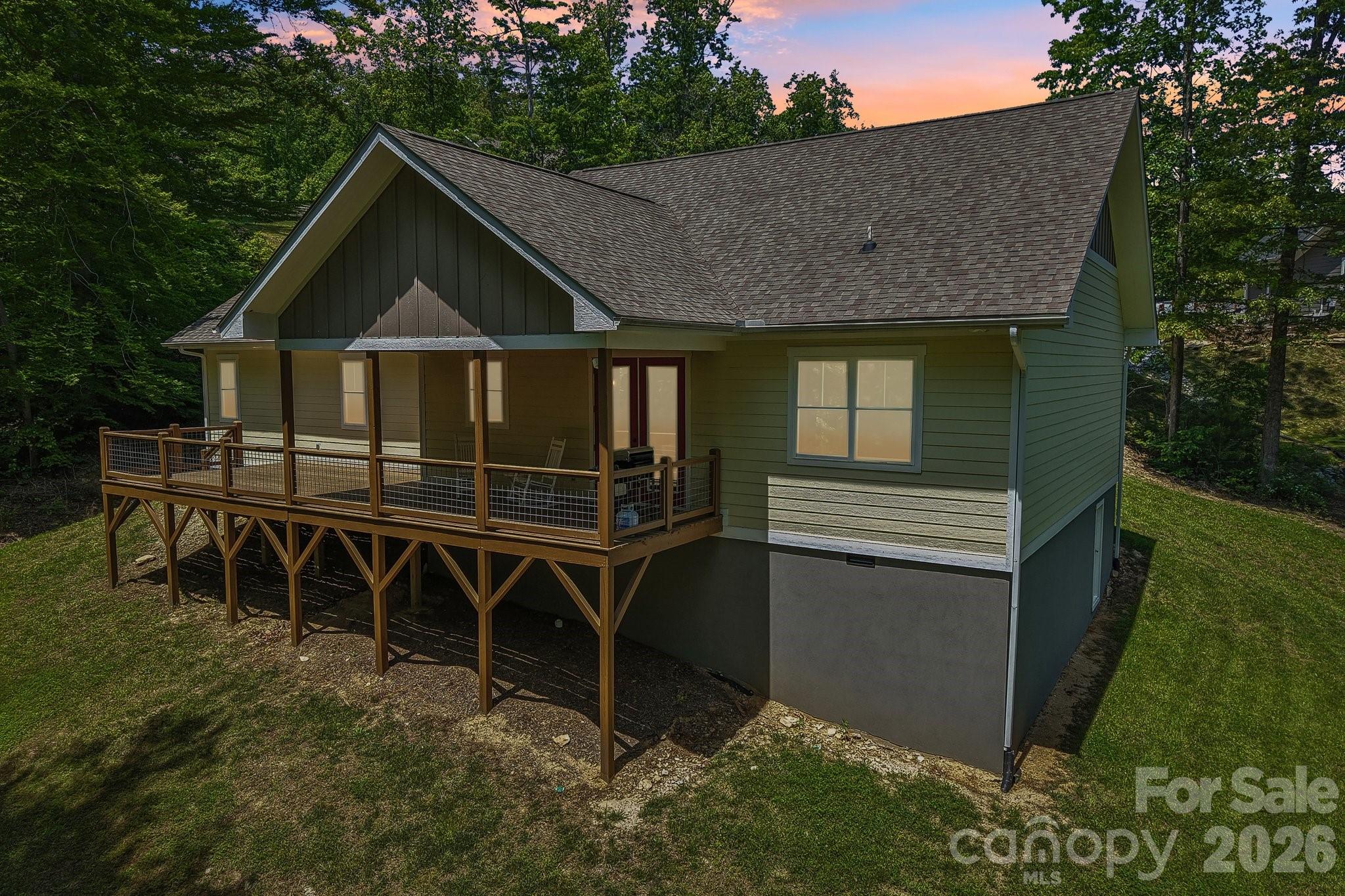 Photo 4 of 318 Cider Hill Lane, Hendersonville, NC