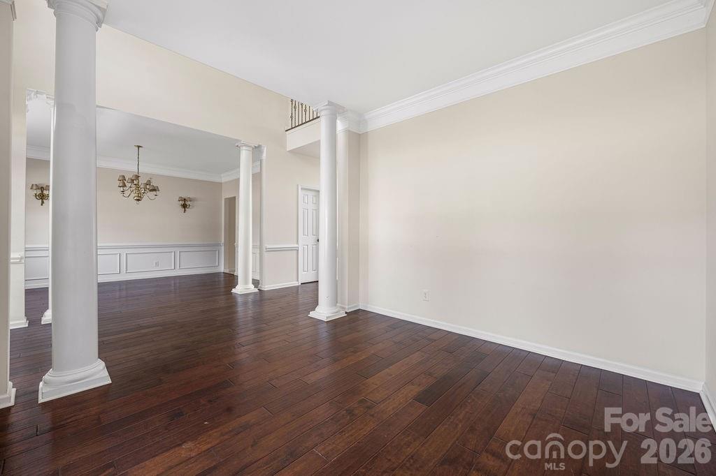 9512 Autumn Applause Drive, Charlotte, NC - photo 7 of 49
