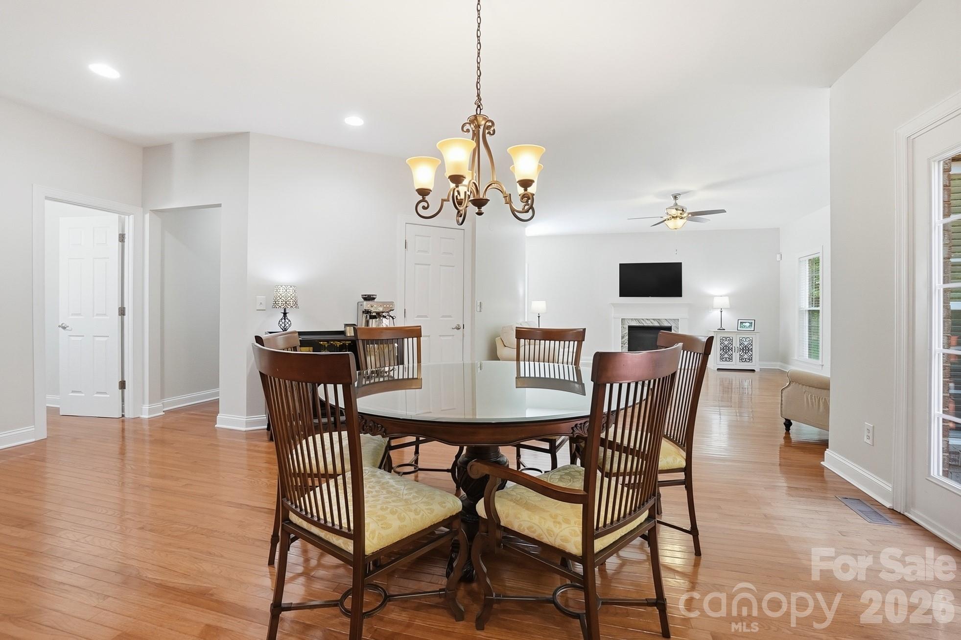 807 Crown Vista Court, Wesley Chapel, NC - photo 9 of 44