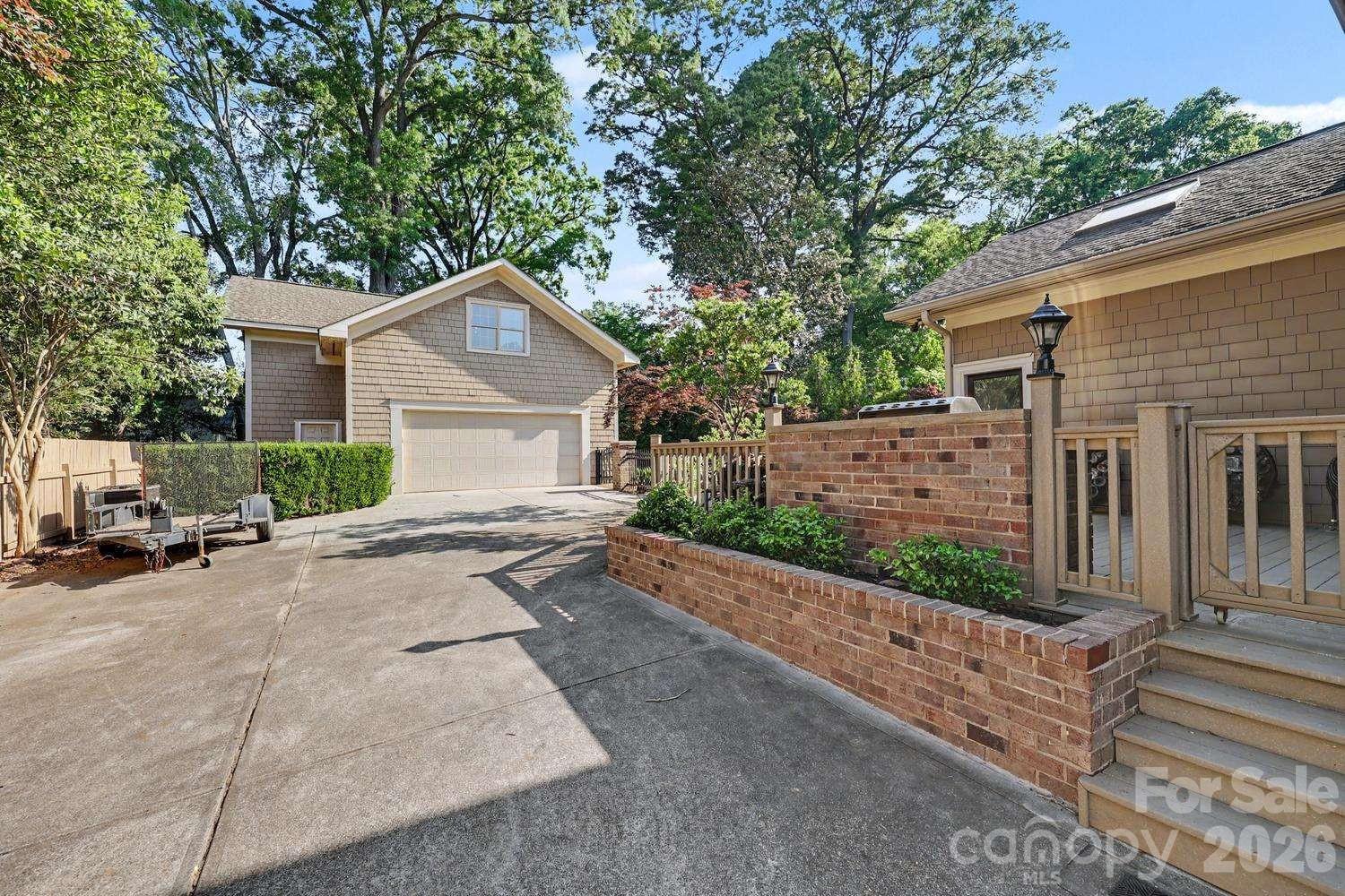 2215 Hassell Place, Charlotte, NC - photo 23 of 26
