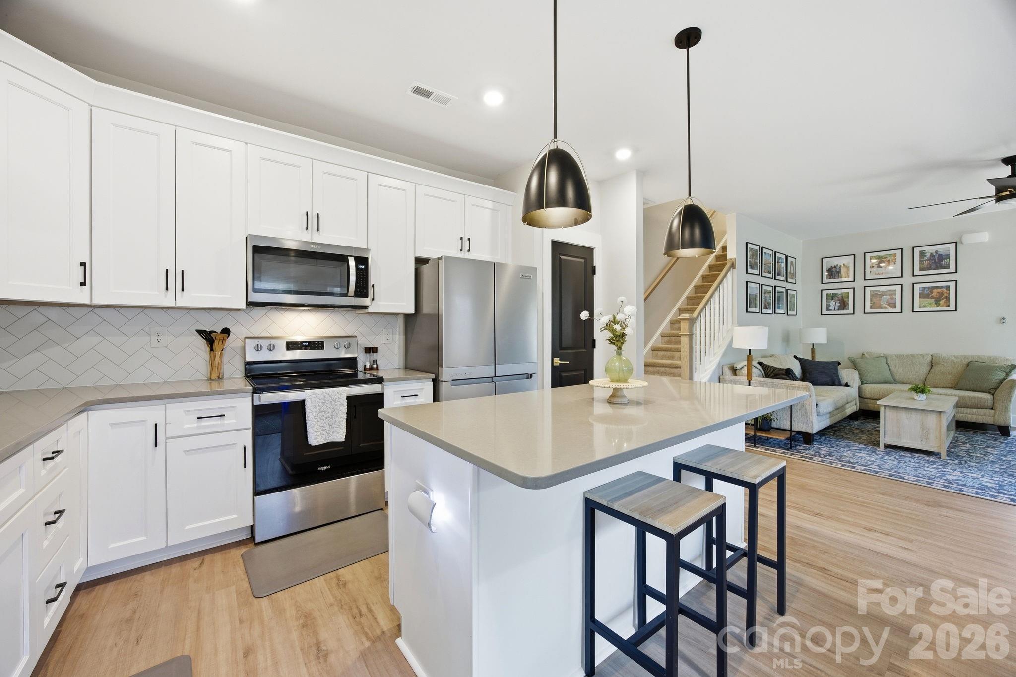 831 Mcarthur Avenue, Charlotte, NC - photo 7 of 38