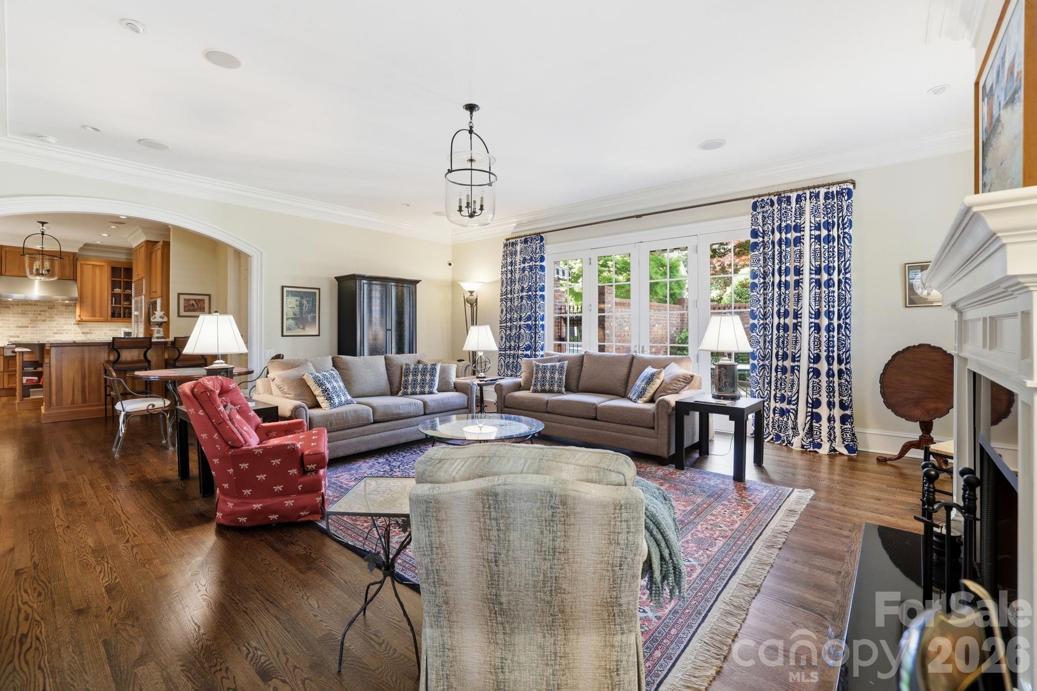 Photo 11 of 2044 Queens Road W, Charlotte, NC