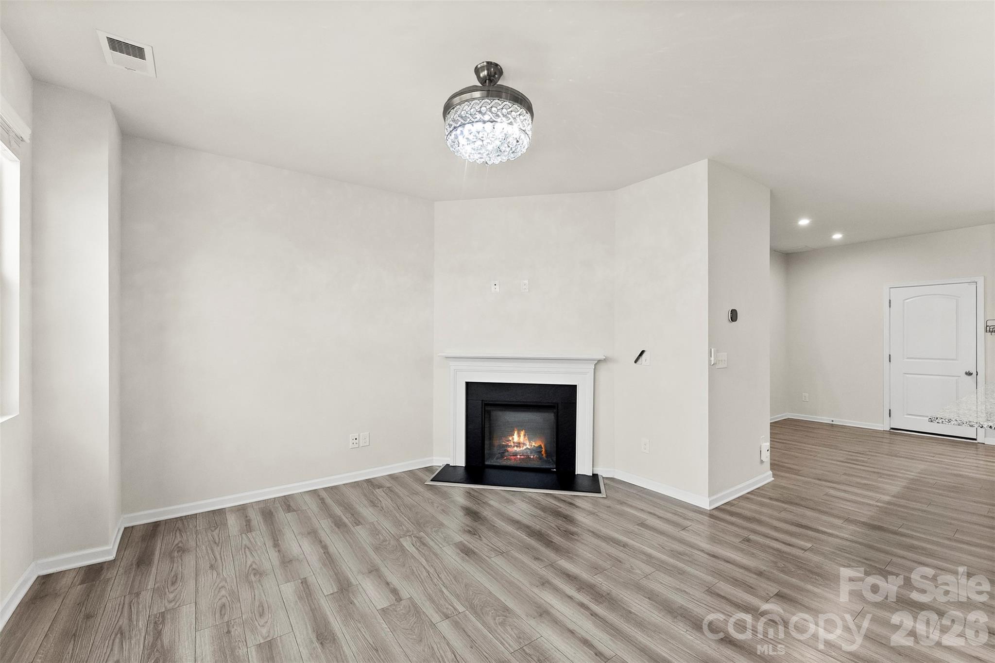 Photo 5 of 11010 Chalkbark Lane, Charlotte, NC