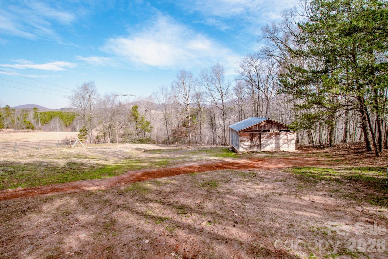 508 Liles Lane, Hiddenite, NC - photo 15 of 46