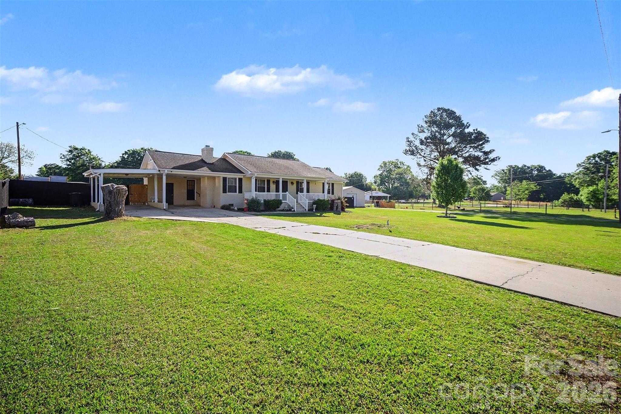 1087 Greenbriar Drive, Lancaster, SC - photo 7 of 27