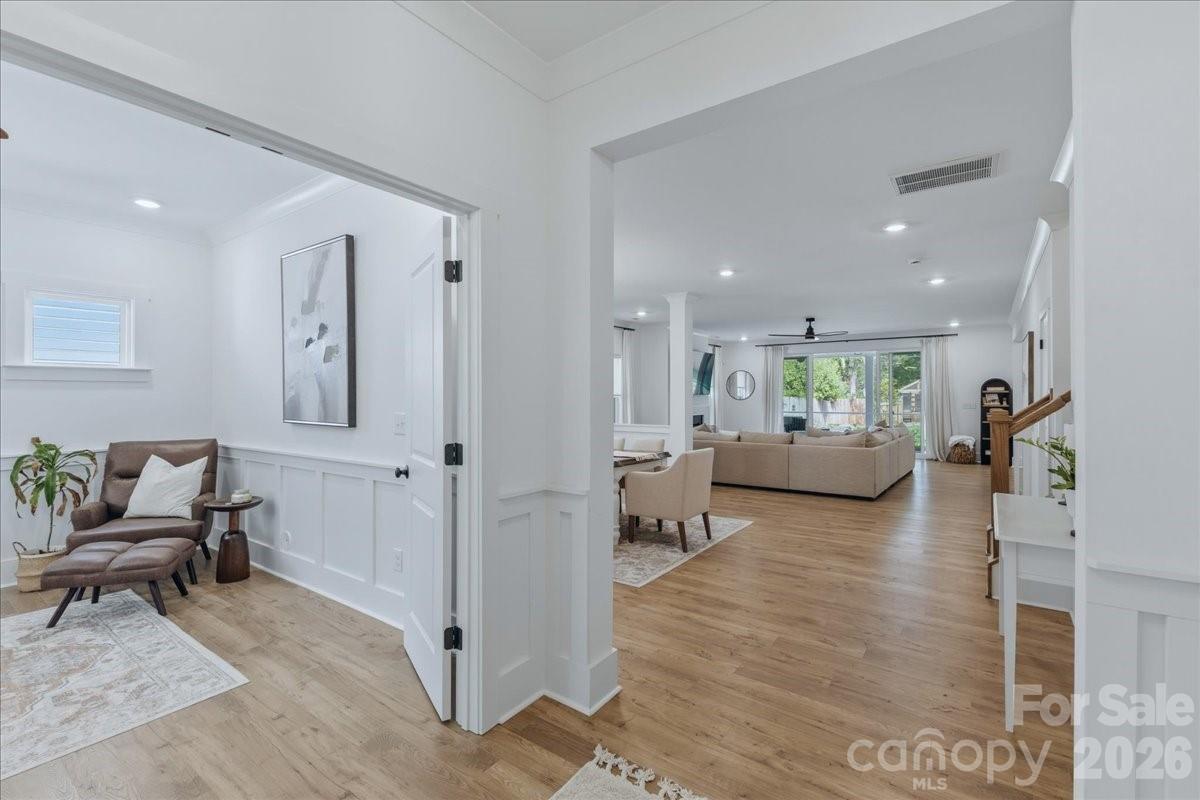 2904 Clemson Avenue, Charlotte, NC - photo 5 of 44