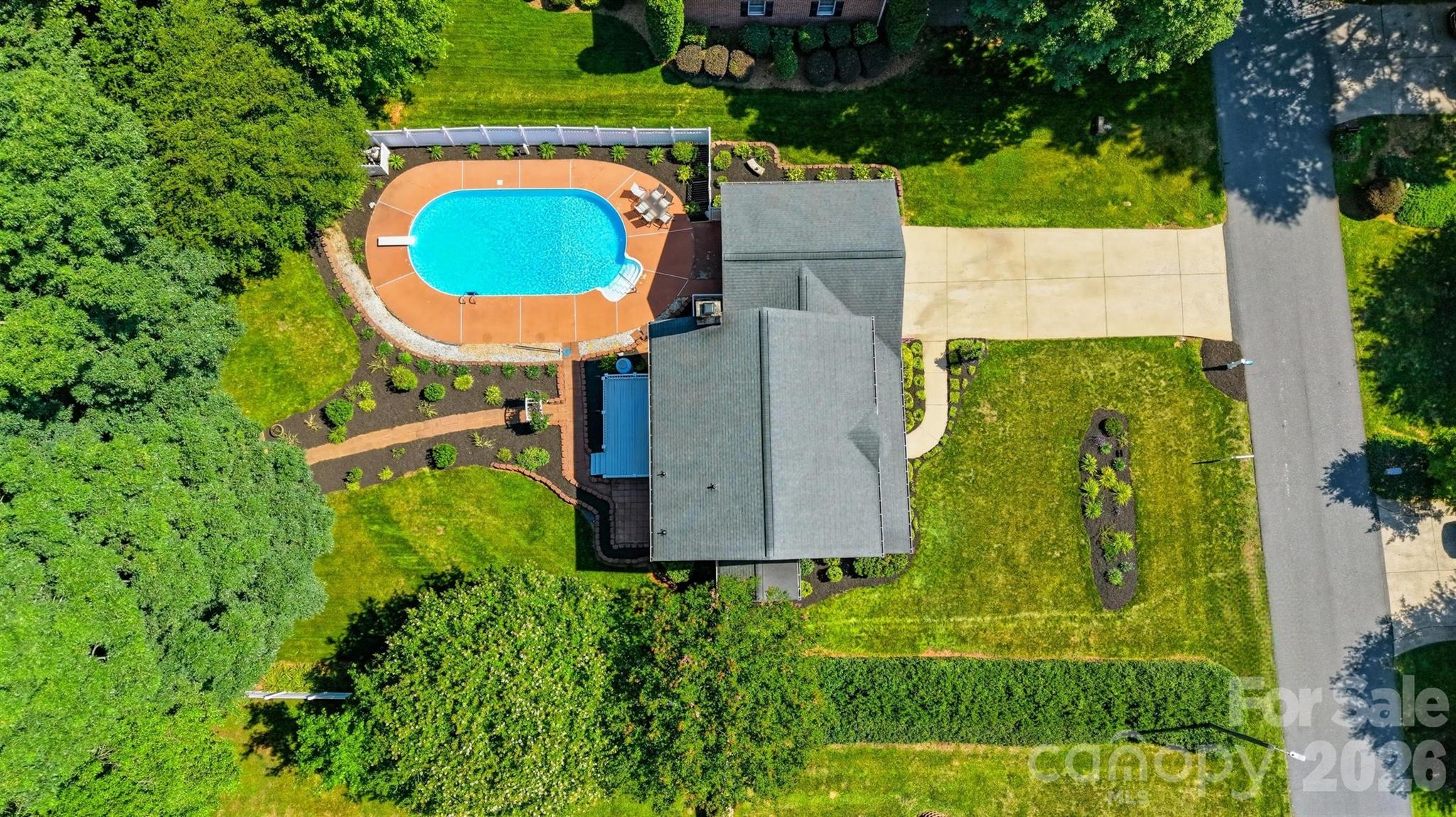 Photo 44 of 1948 Twin Ponds Drive, Hickory, NC