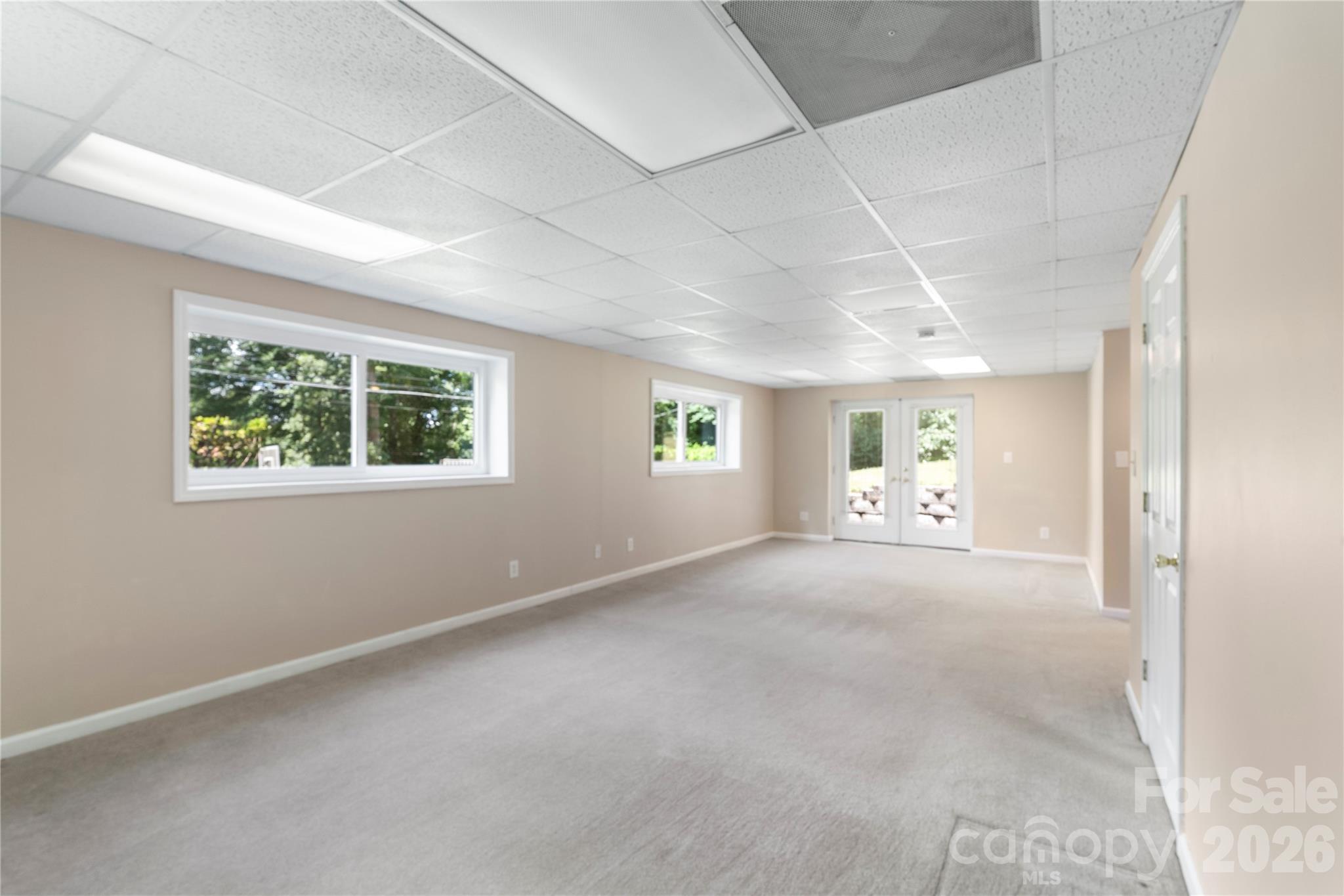 Home for sale at 221 Kingsway Circle, Charlotte, NC — photo 34 of 48