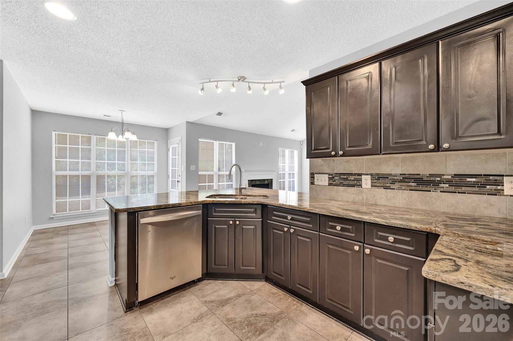 Photo 10 of 14422 Southbridge Forest Drive, Charlotte, NC