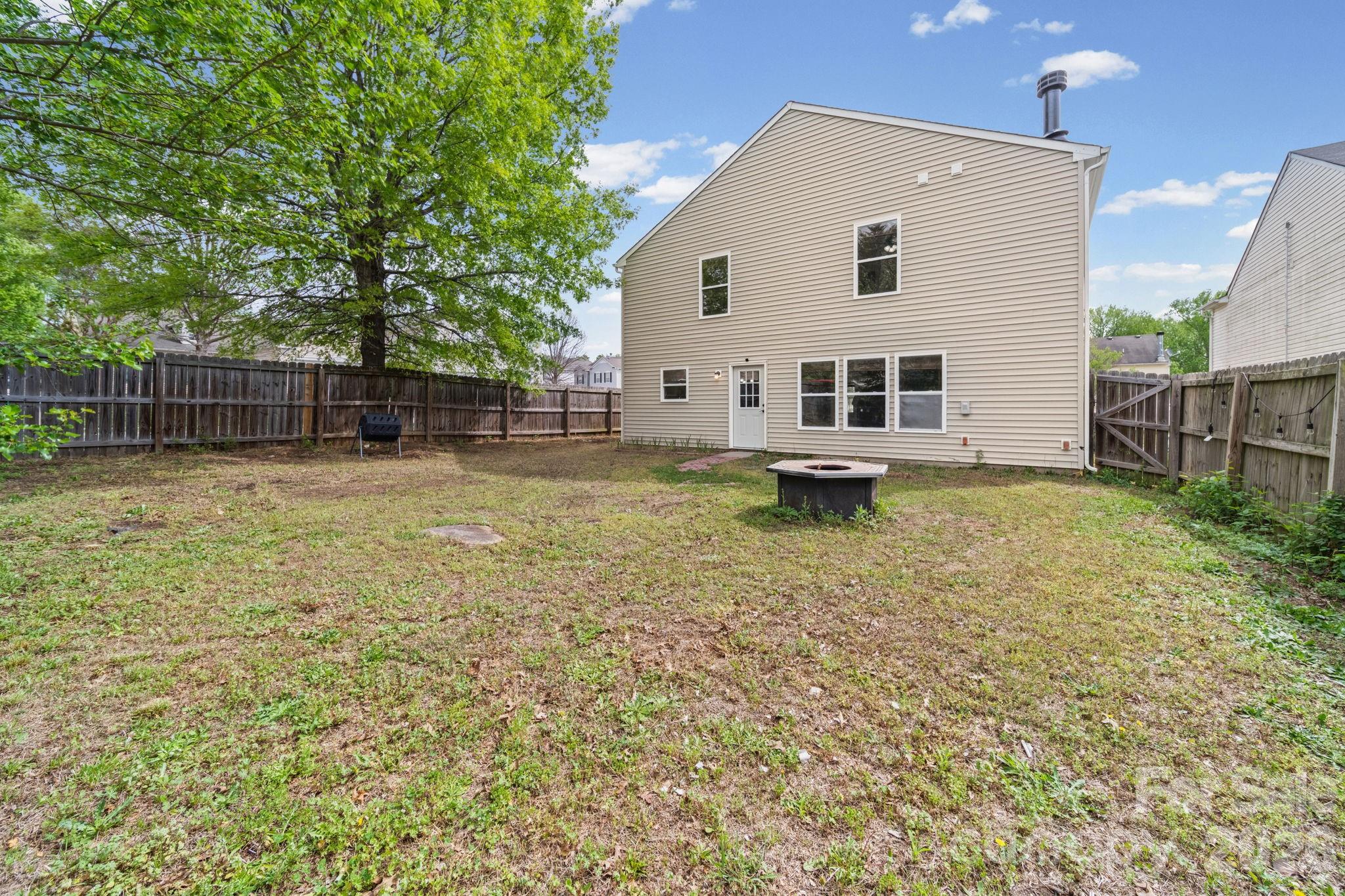 Photo 30 of 2902 Royal Fern Lane, Charlotte, NC