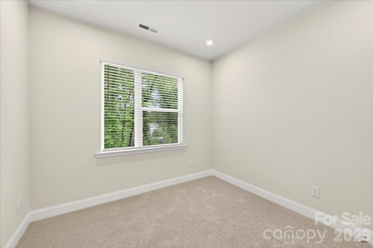 Photo 29 of 921 Archway Lane, Charlotte, NC