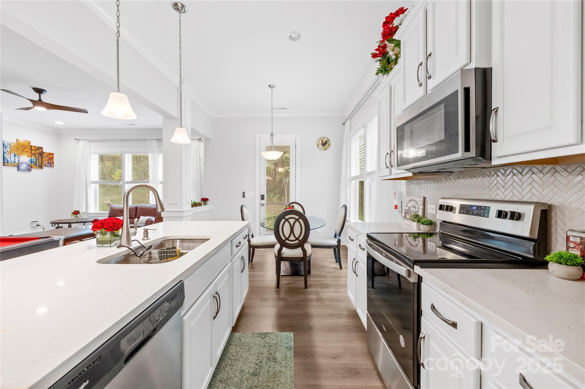 Home for sale at 1727 grace Lane, Charlotte, NC — photo 17 of 47
