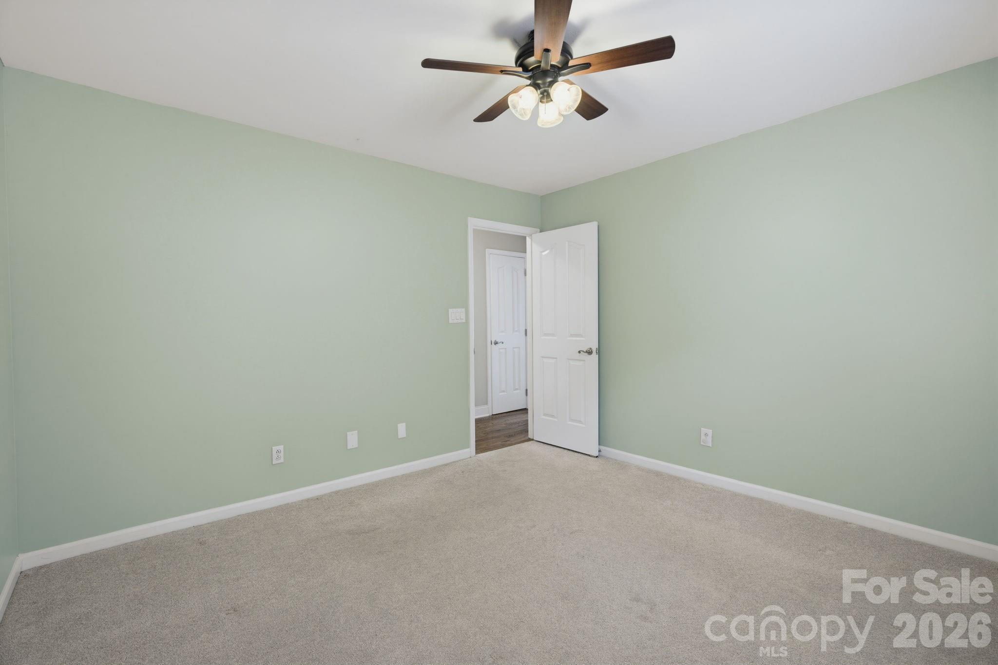 Home for sale at 6632 Elmstone Drive, Charlotte, NC — photo 22 of 38