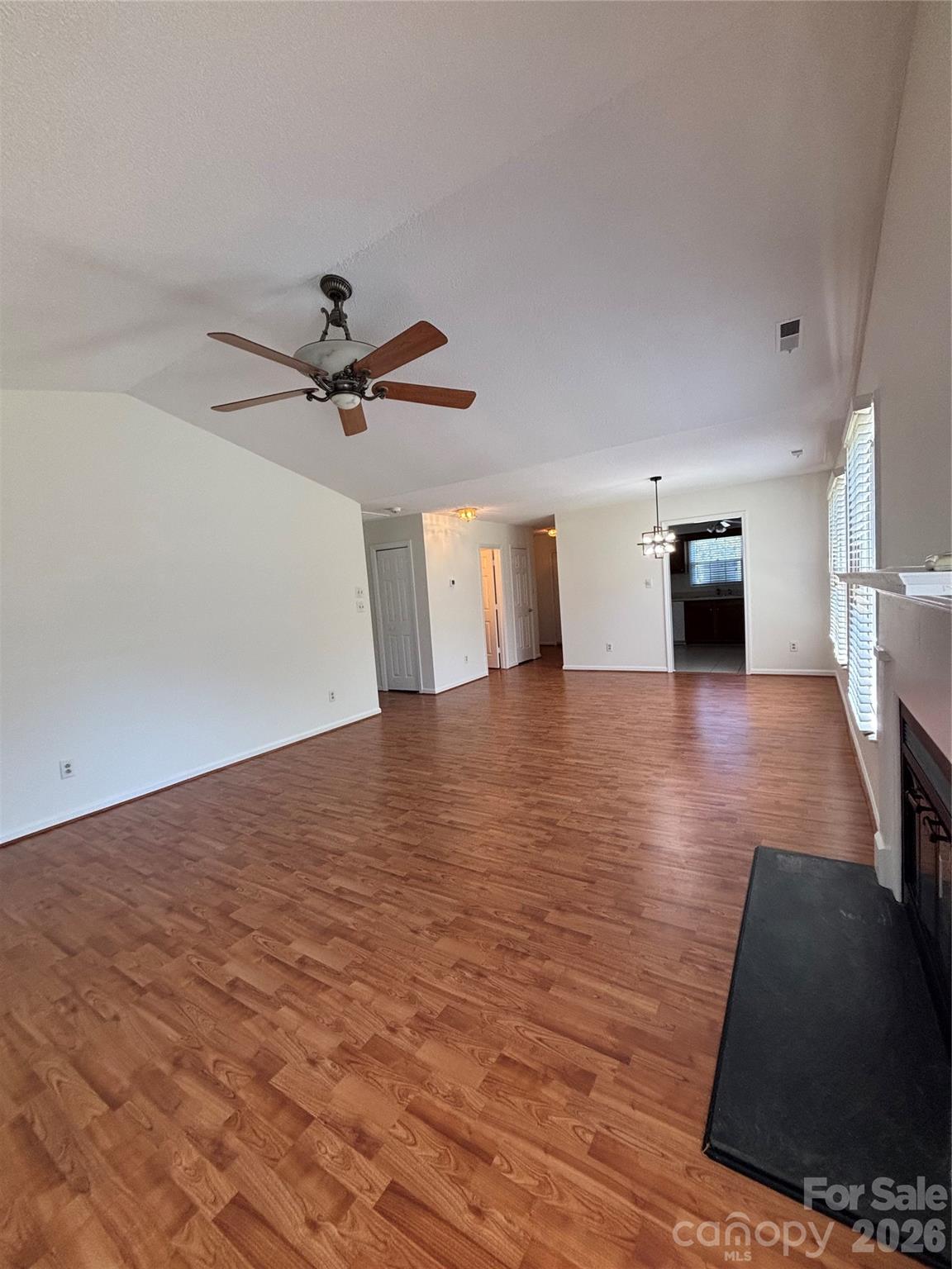 Photo 5 of 10910 Winterbourne Court, Charlotte, NC