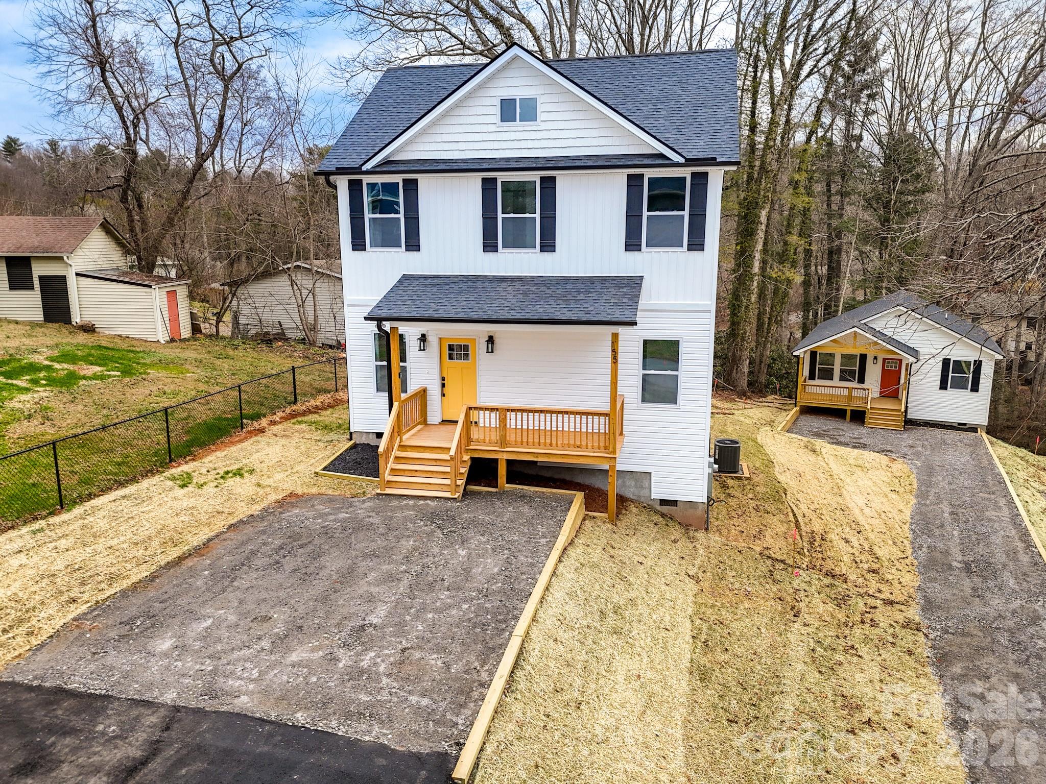 Photo 4 of 155 Shadowlawn Drive, Asheville, NC