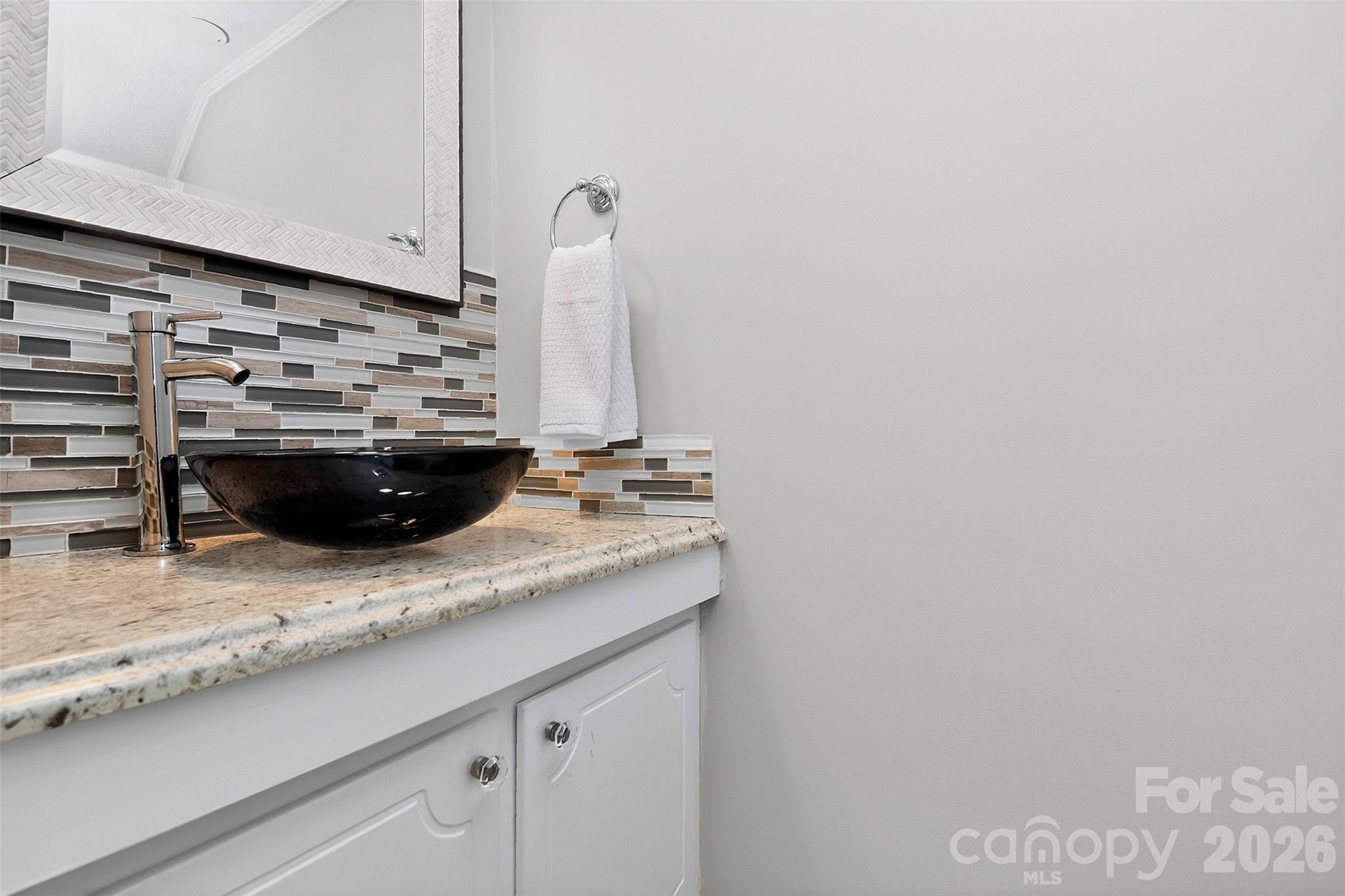 Photo 22 of 4611 Hedgemore DriveC, Charlotte, NC
