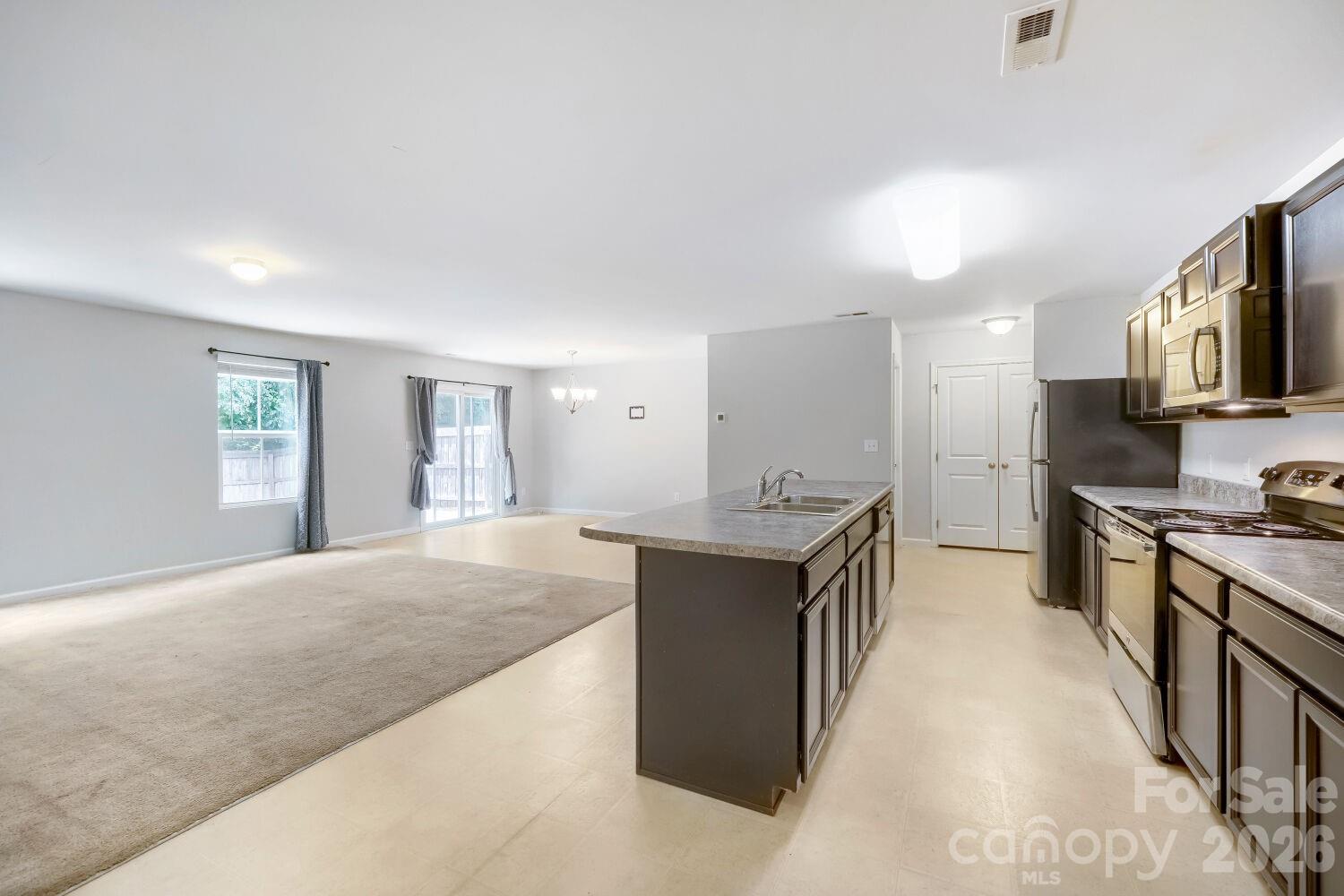 Photo 6 of 1706 Hooper Court, Charlotte, NC