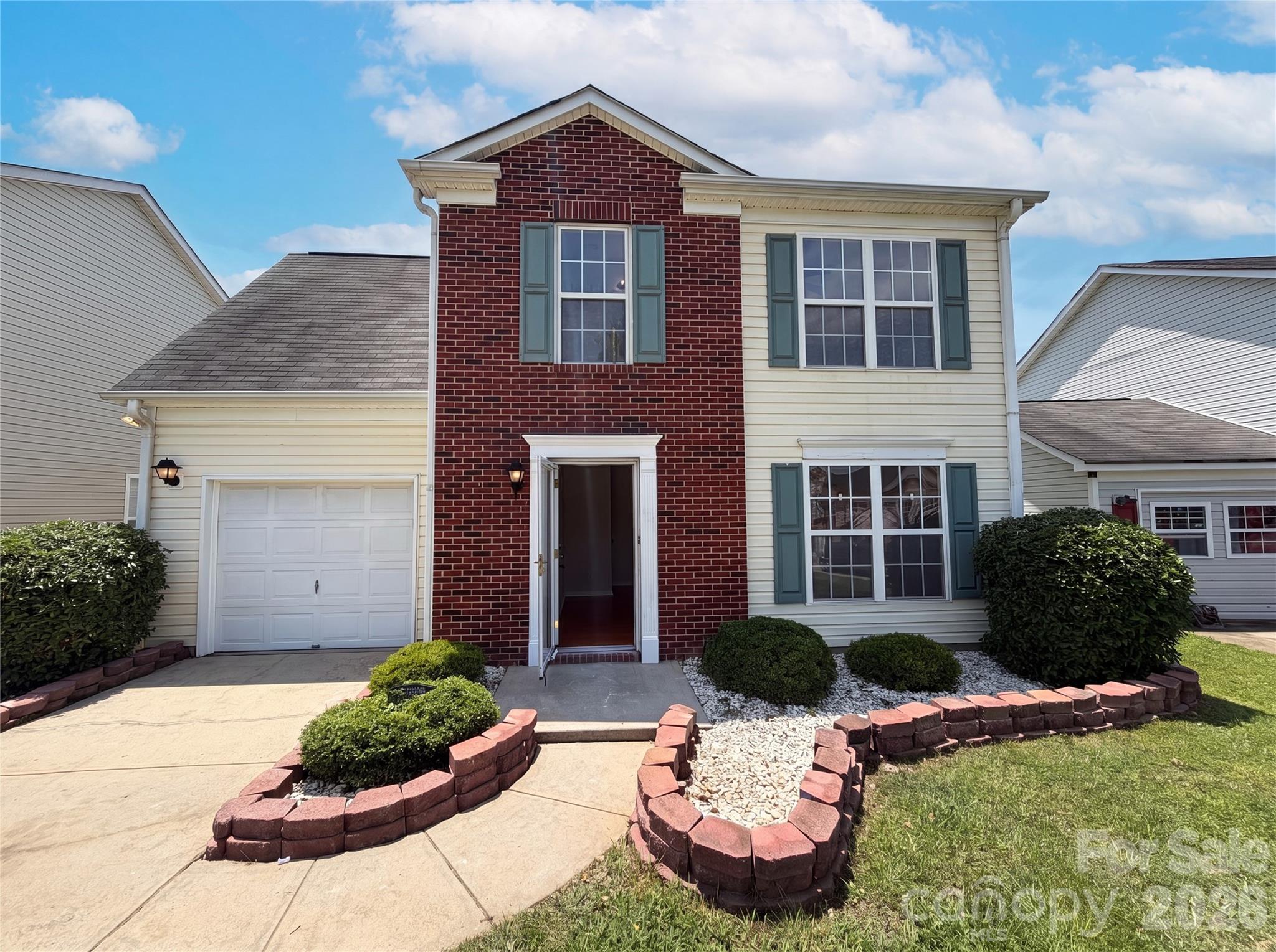 Home for sale at 6121 Linda Vista Lane, Charlotte, NC — photo 1 of 20