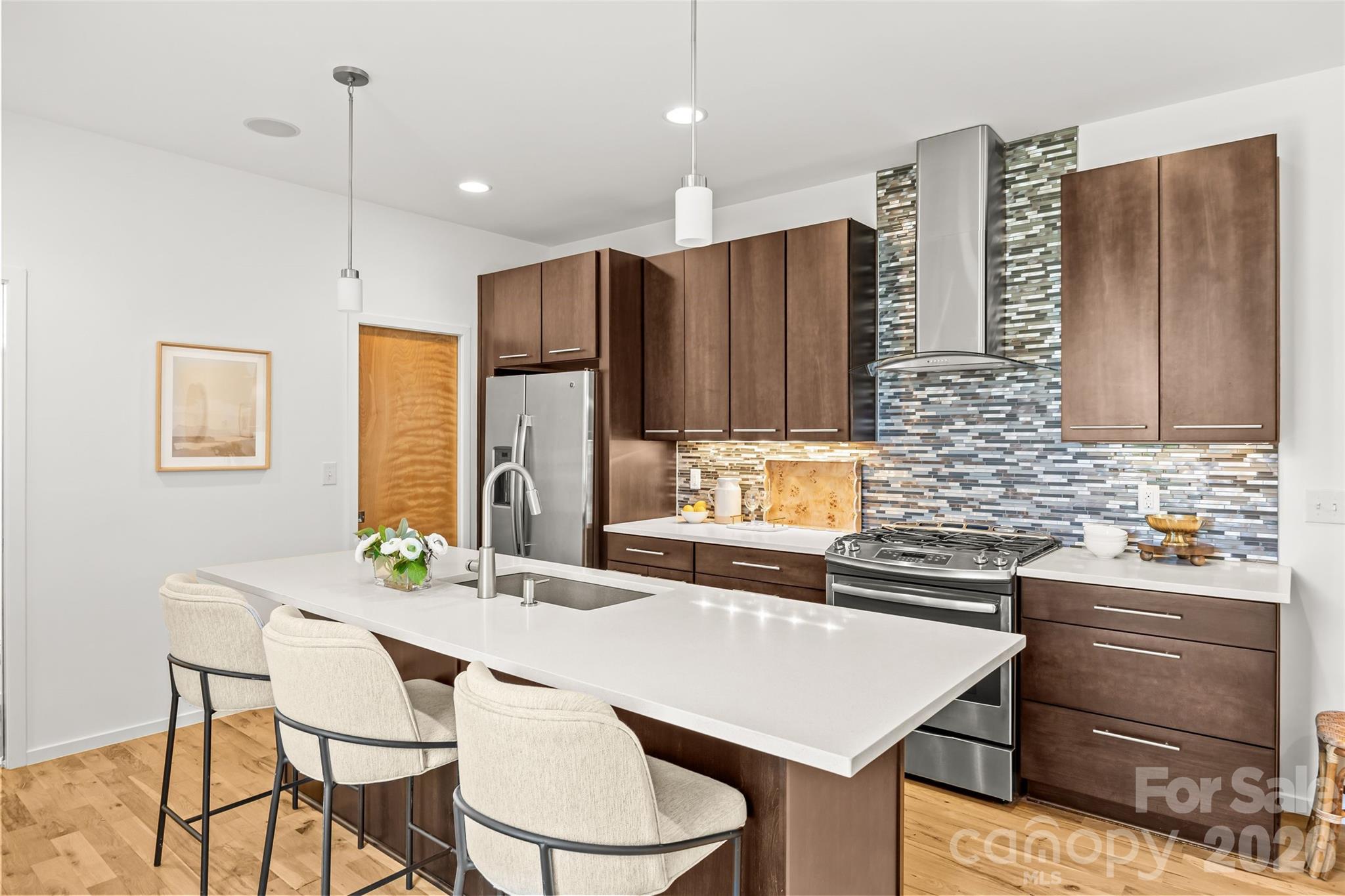 Photo 8 of 918 Greenleaf AvenueA, Charlotte, NC