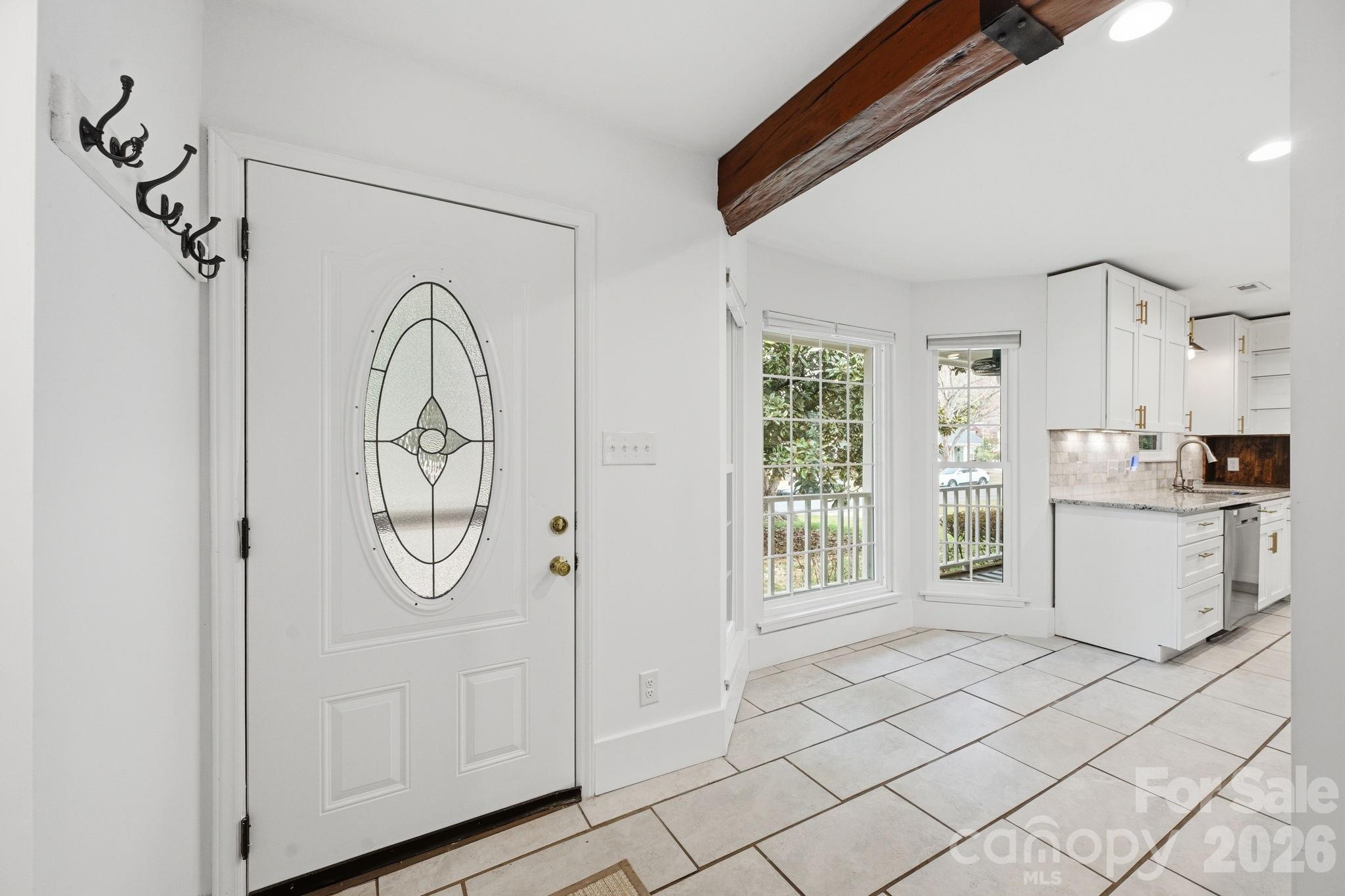 Photo 4 of 2717 Olde Whitehall Road, Charlotte, NC