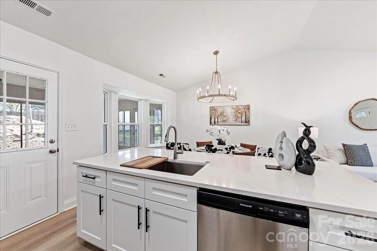 Photo 16 of 231 West Avenue, Charlotte, NC