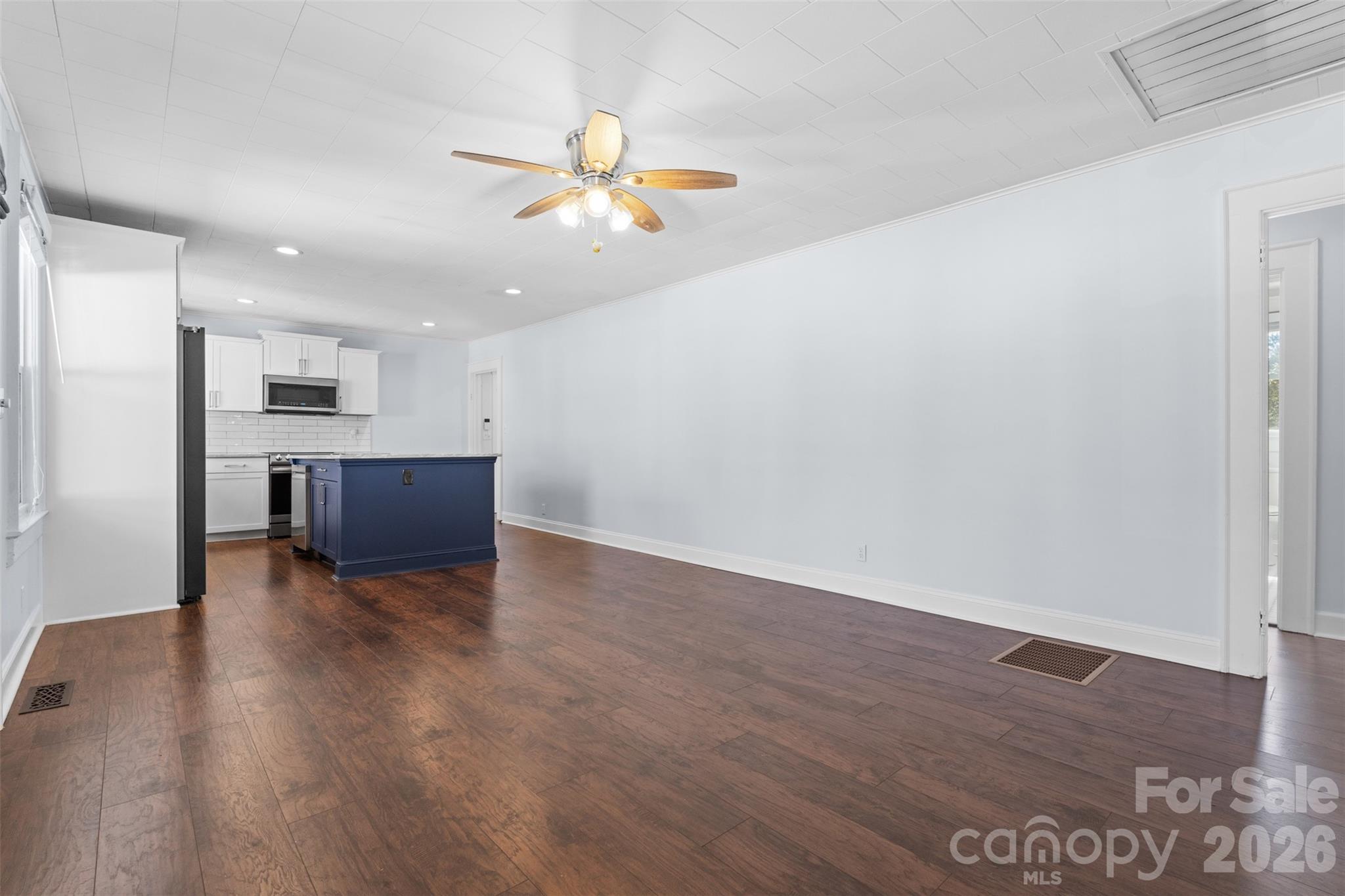 5214 Echo Valley Drive, Great Falls, SC - photo 6 of 41