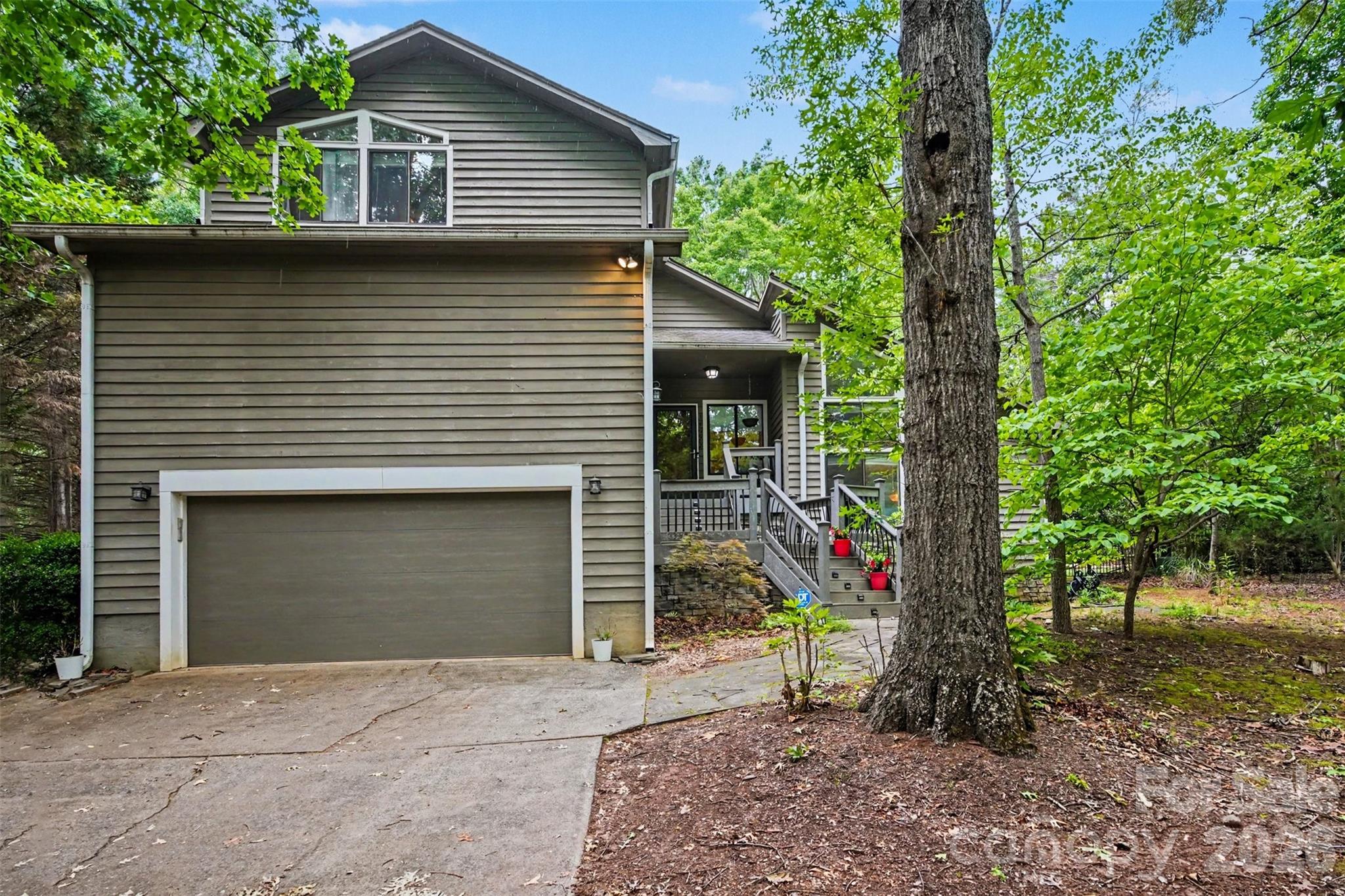 Photo 2 of 14522 Harbor Estate Road, Charlotte, NC