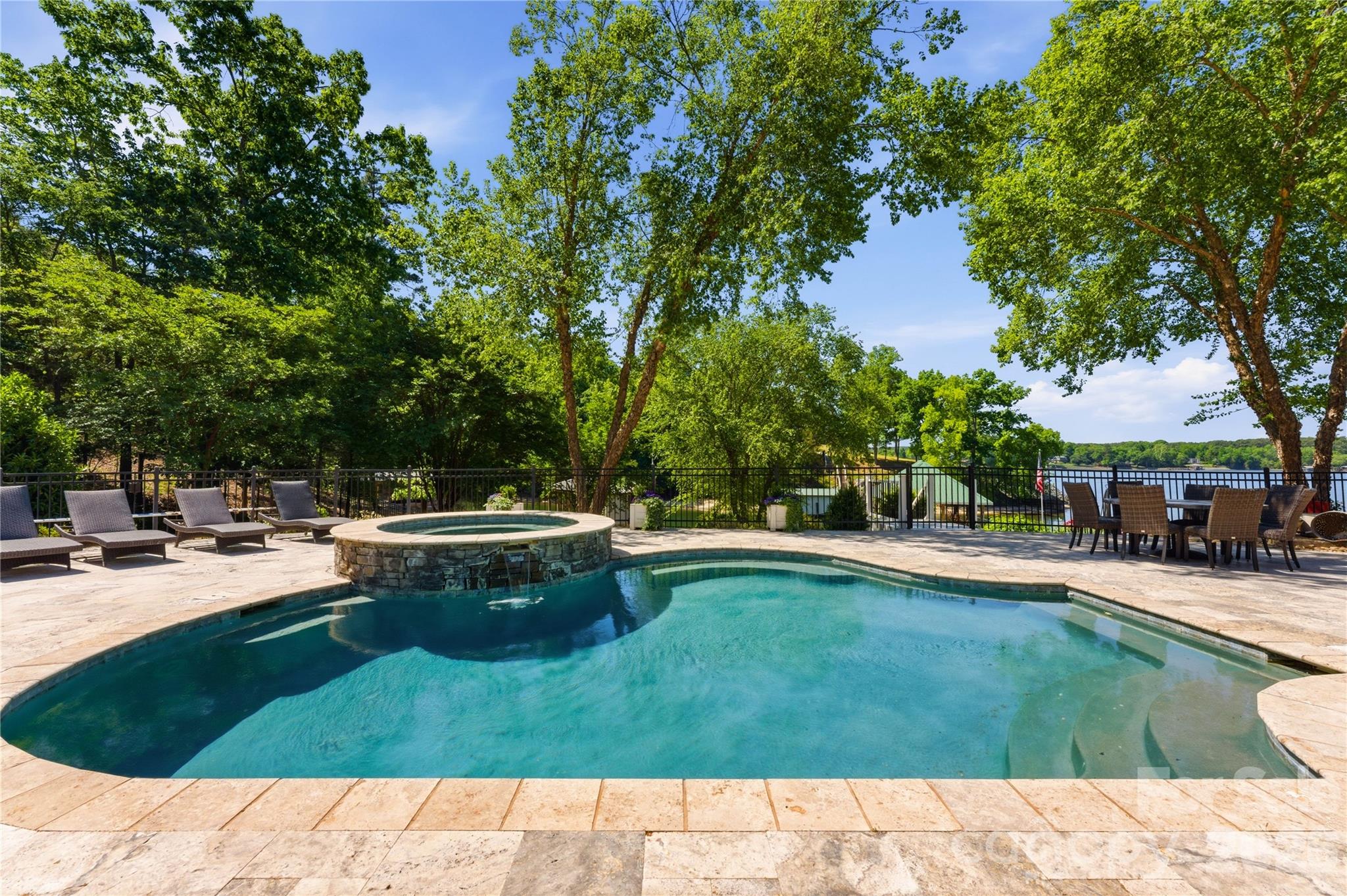 17812 Wilbanks Drive, Charlotte, NC - photo 37 of 49