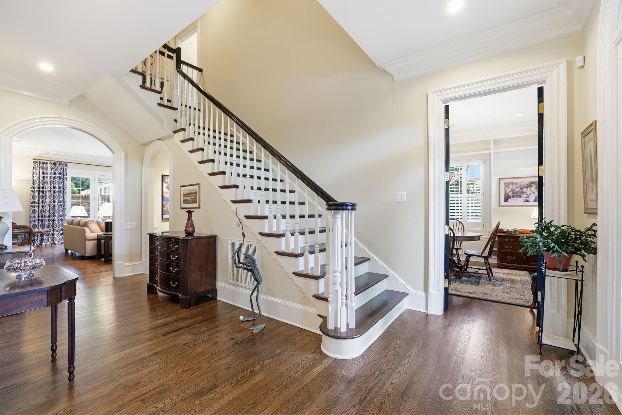 Photo 5 of 2044 Queens Road W, Charlotte, NC