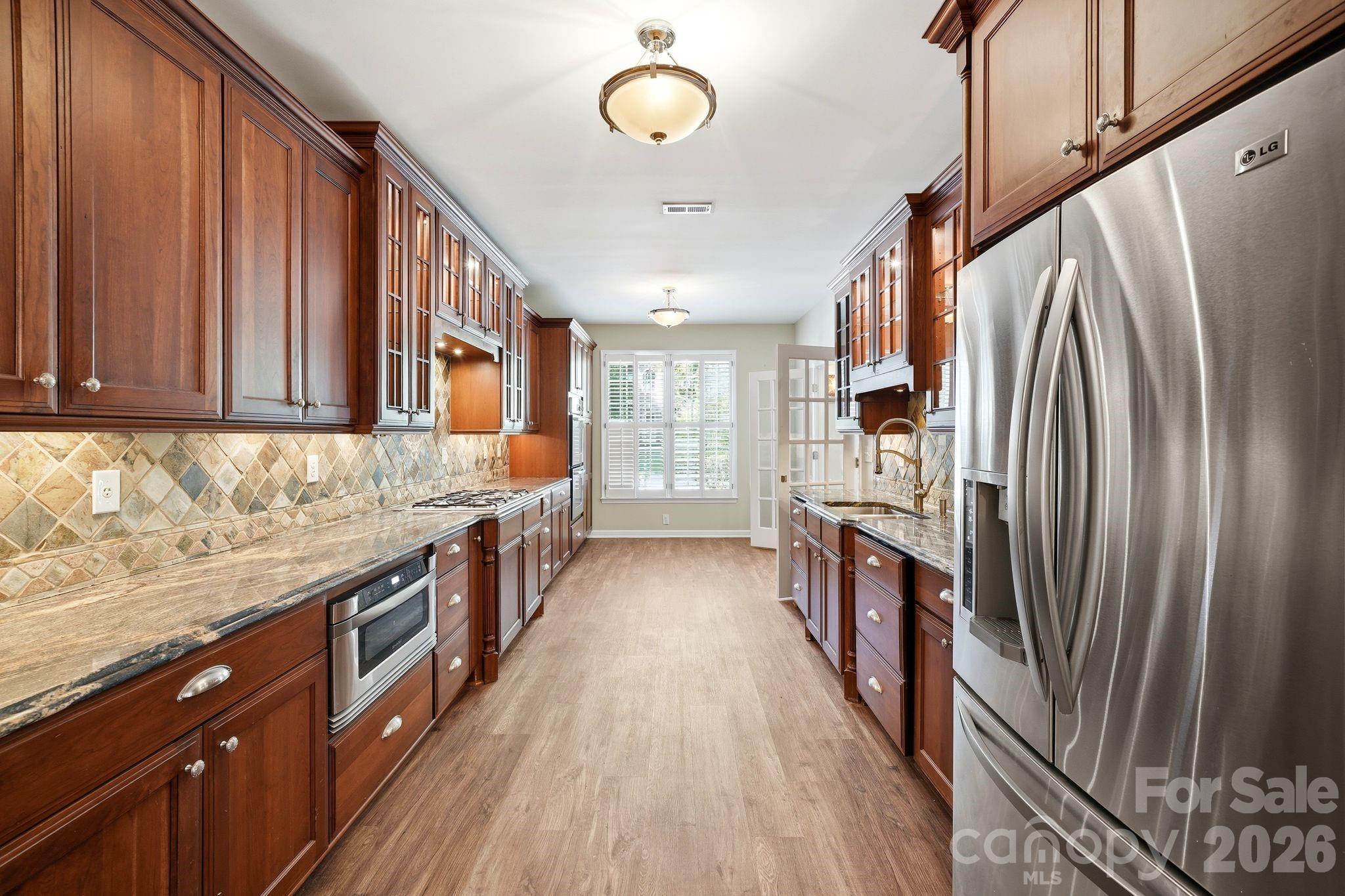 Photo 11 of 7711 Abbotsinch Court, Charlotte, NC