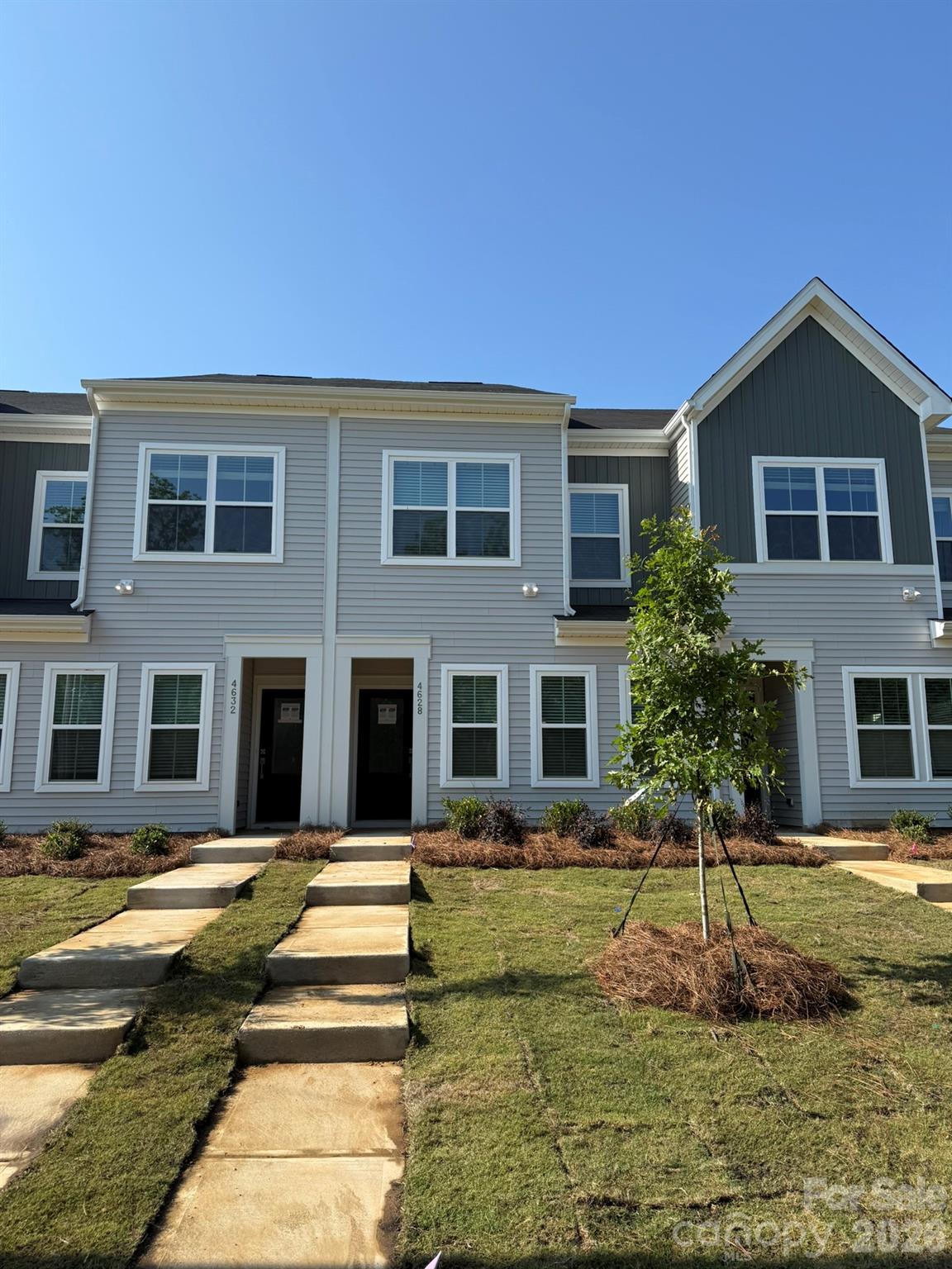 Home for sale at 4628 Lakeview Road, Charlotte, NC — photo 1 of 23