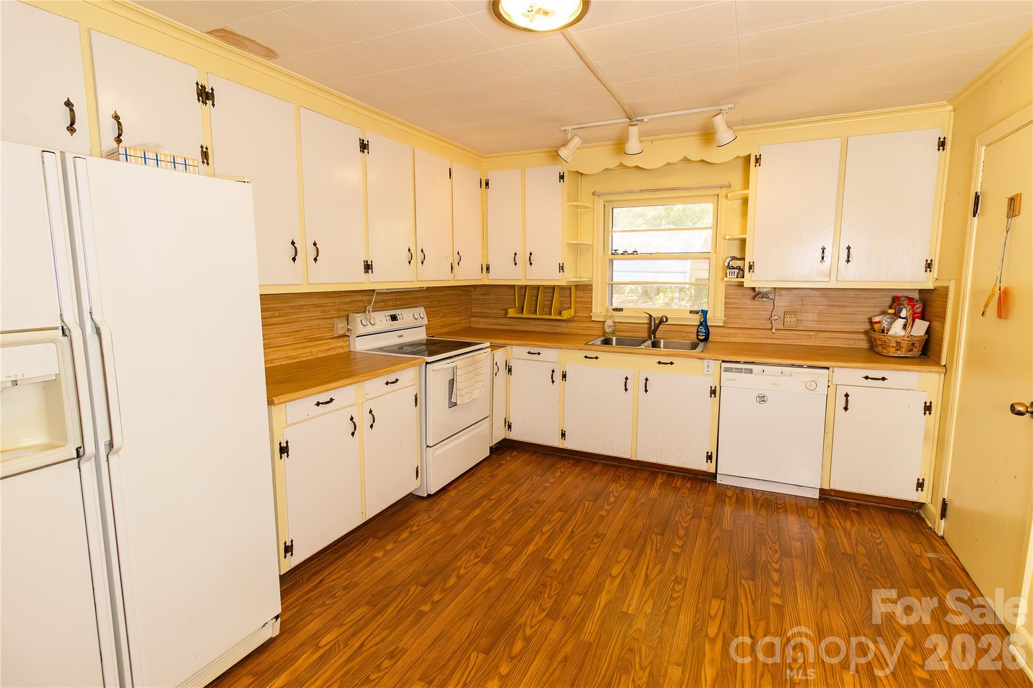 609 Wilcox Avenue, Gaffney, SC - photo 12 of 24