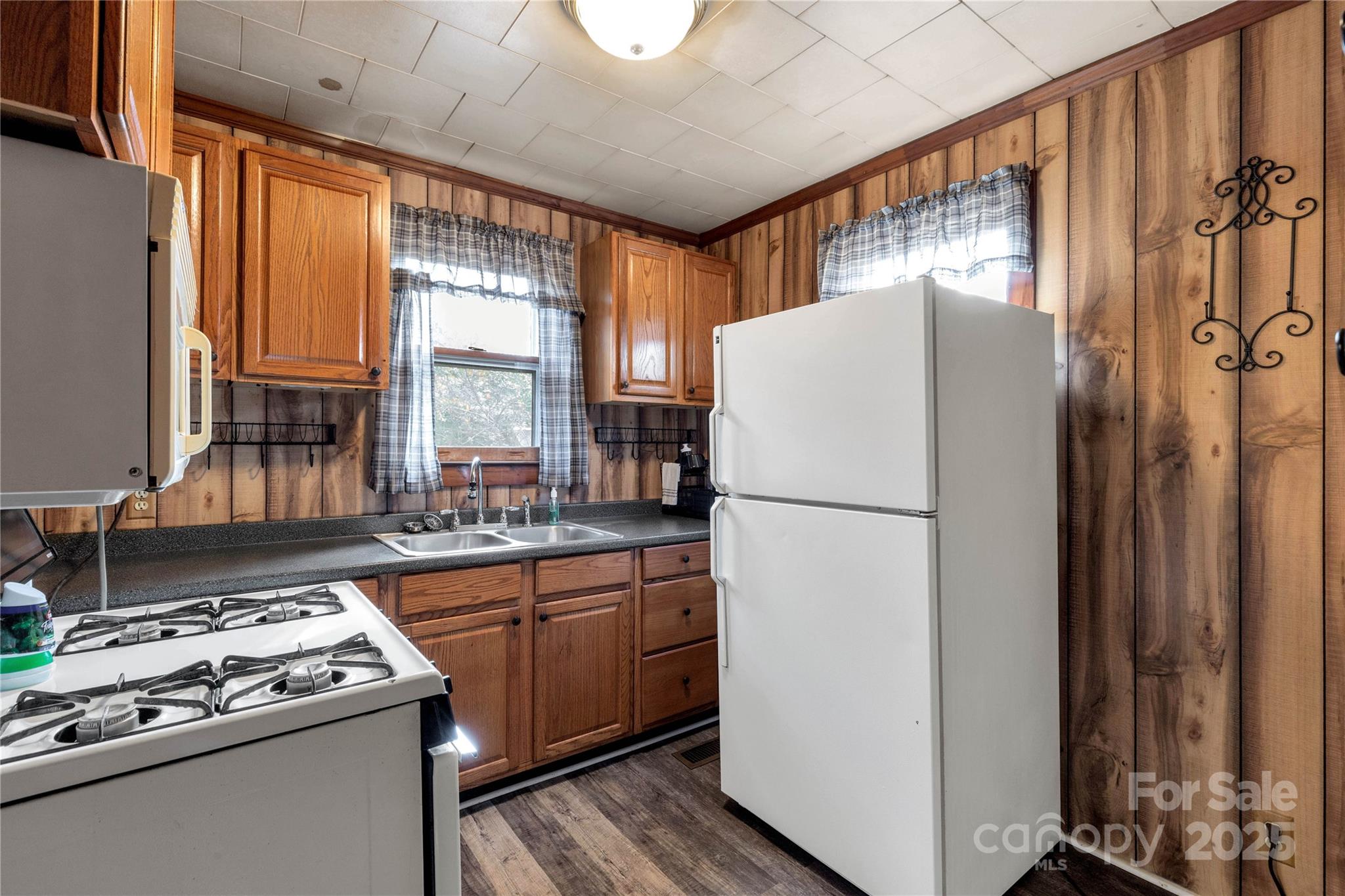 5793 Oak Street, Fort Lawn, SC - photo 13 of 31