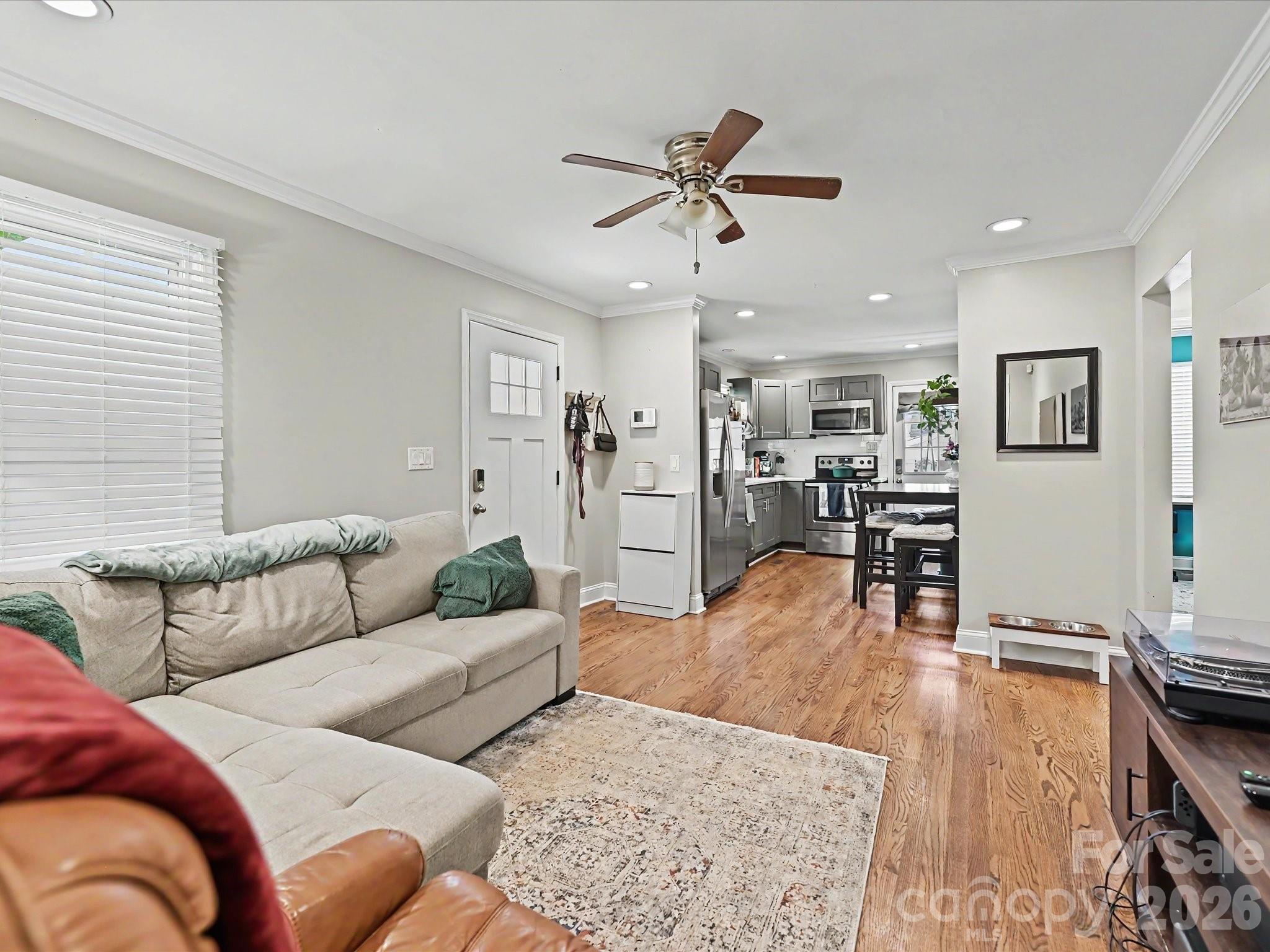 115 N Gardner Avenue, Charlotte, NC - photo 4 of 22