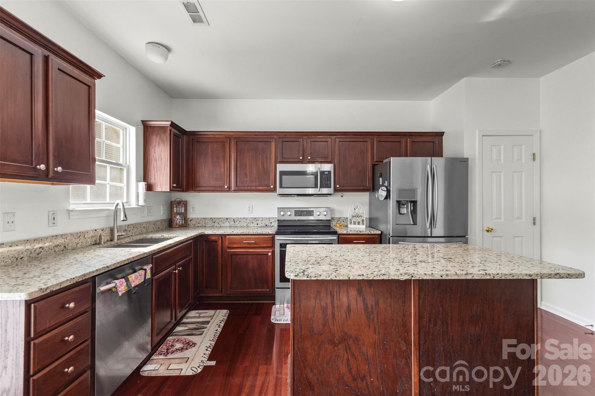 Photo 8 of 11022 Garden Oaks Lane, Charlotte, NC